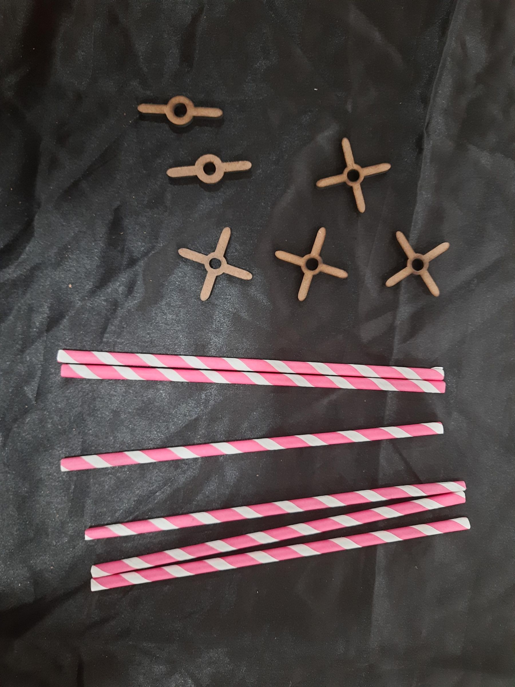 Ferris Wheel by Paper Straw ( Eco Friendly Materials) : 4 Steps ...