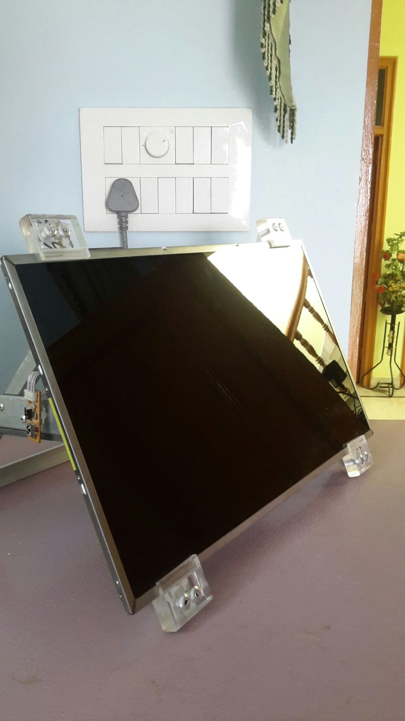 Custom Monitor : 3 Steps (with Pictures) - Instructables