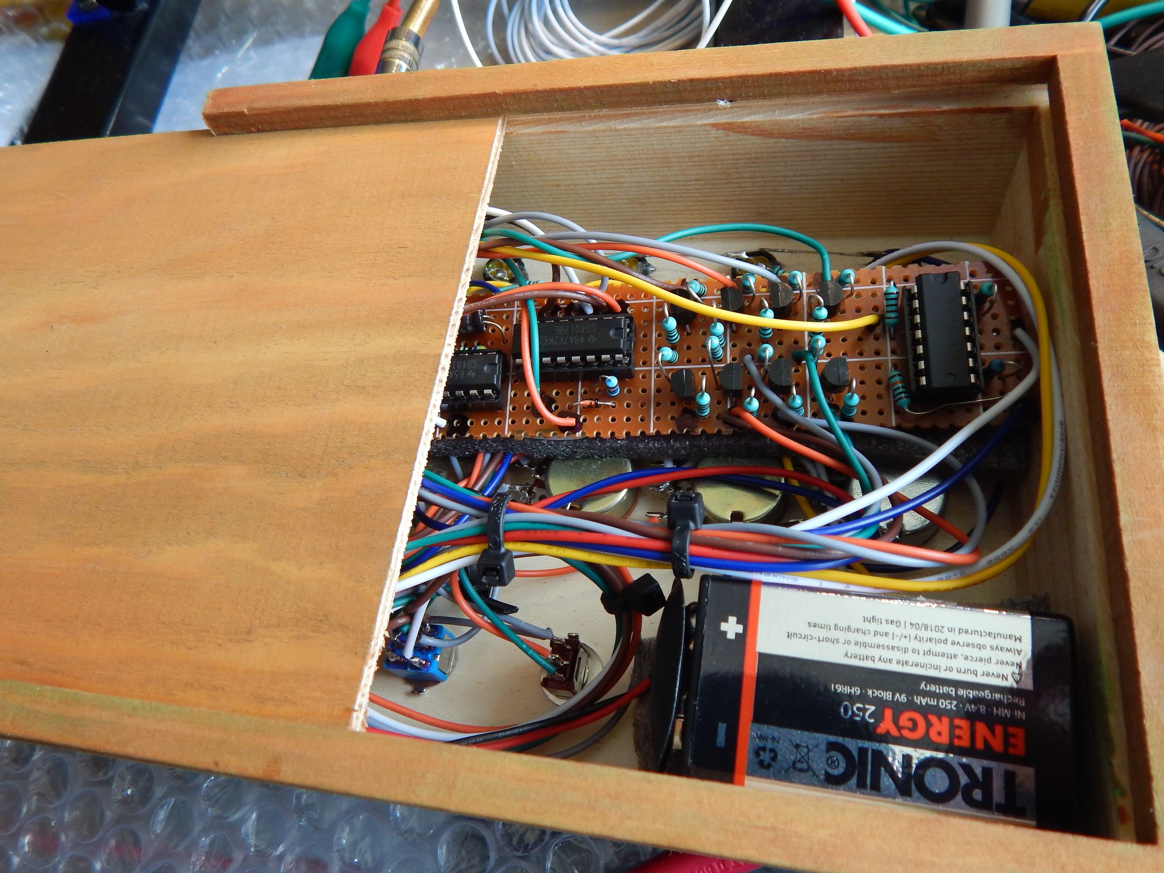 Parallel Sequencer Synth : 17 Steps (with Pictures) - Instructables