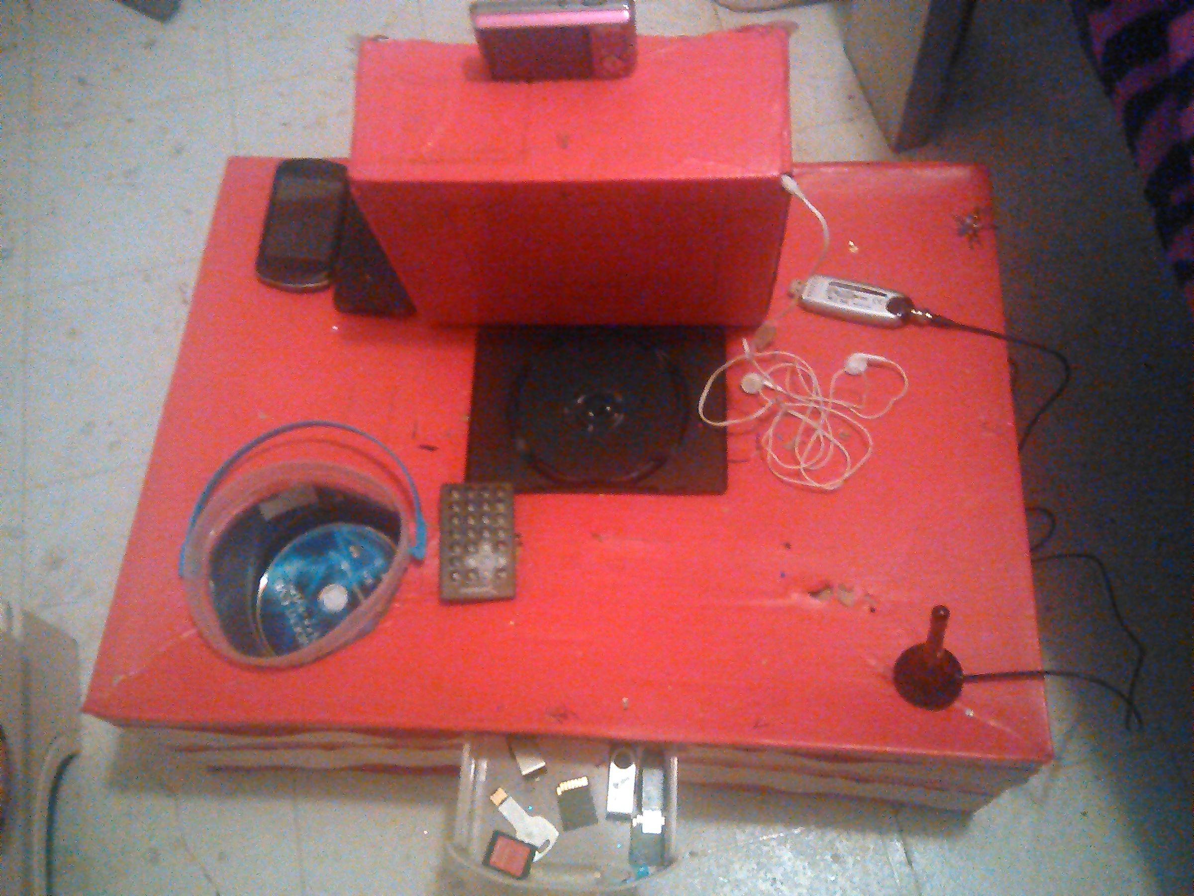Amazing Homemade Desktop : 7 Steps - Instructables