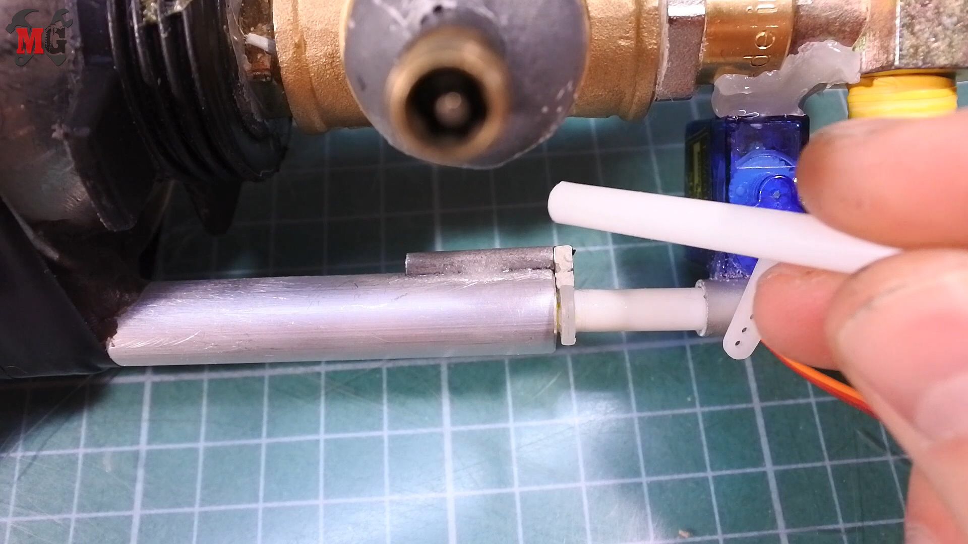 DIY Full Auto Airsoft Rifle : 14 Steps - Instructables