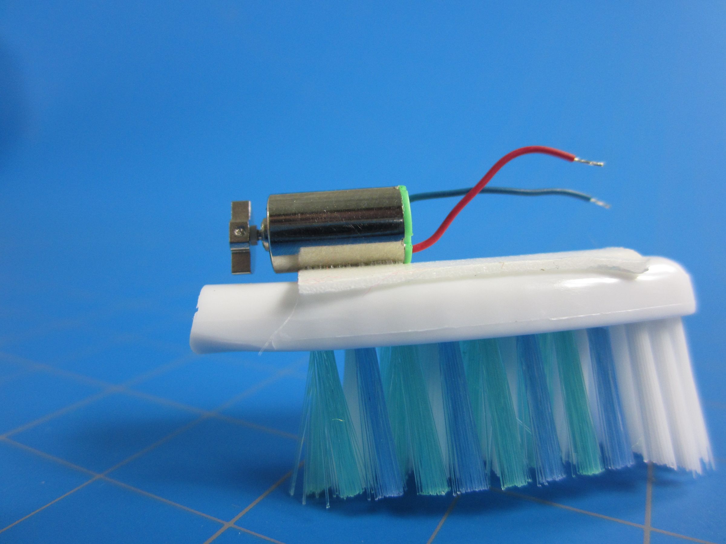 Bristlebot : 9 Steps - Instructables