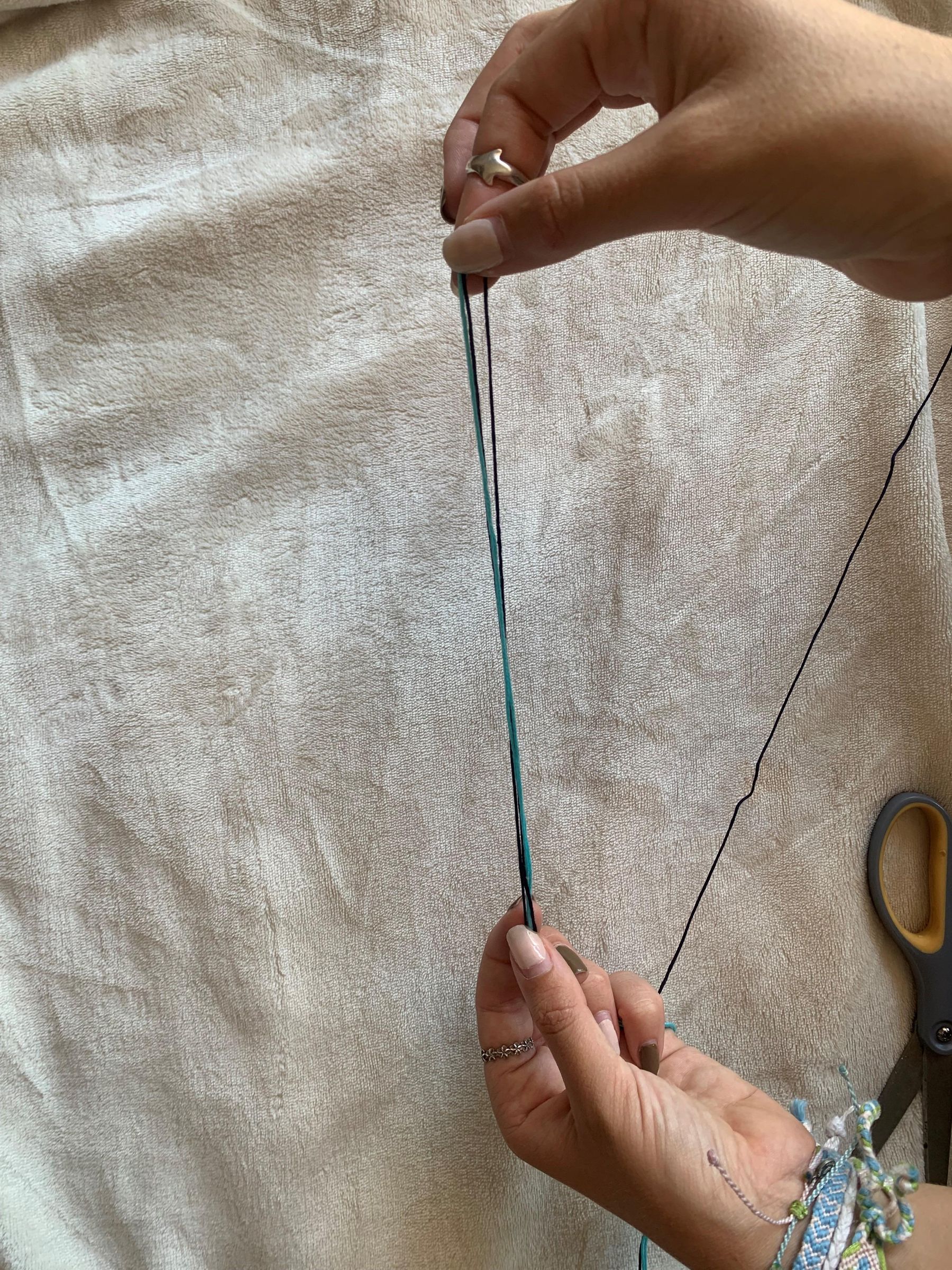 Friendship Bracelet Teardrop Loop : 9 Steps (with Pictures) - Instructables