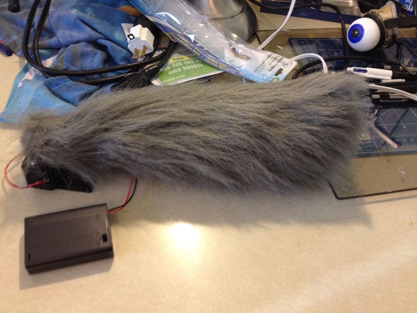 Werewolf Costume With Simple Animatronic Wagging Tail : 5 Steps (with ...