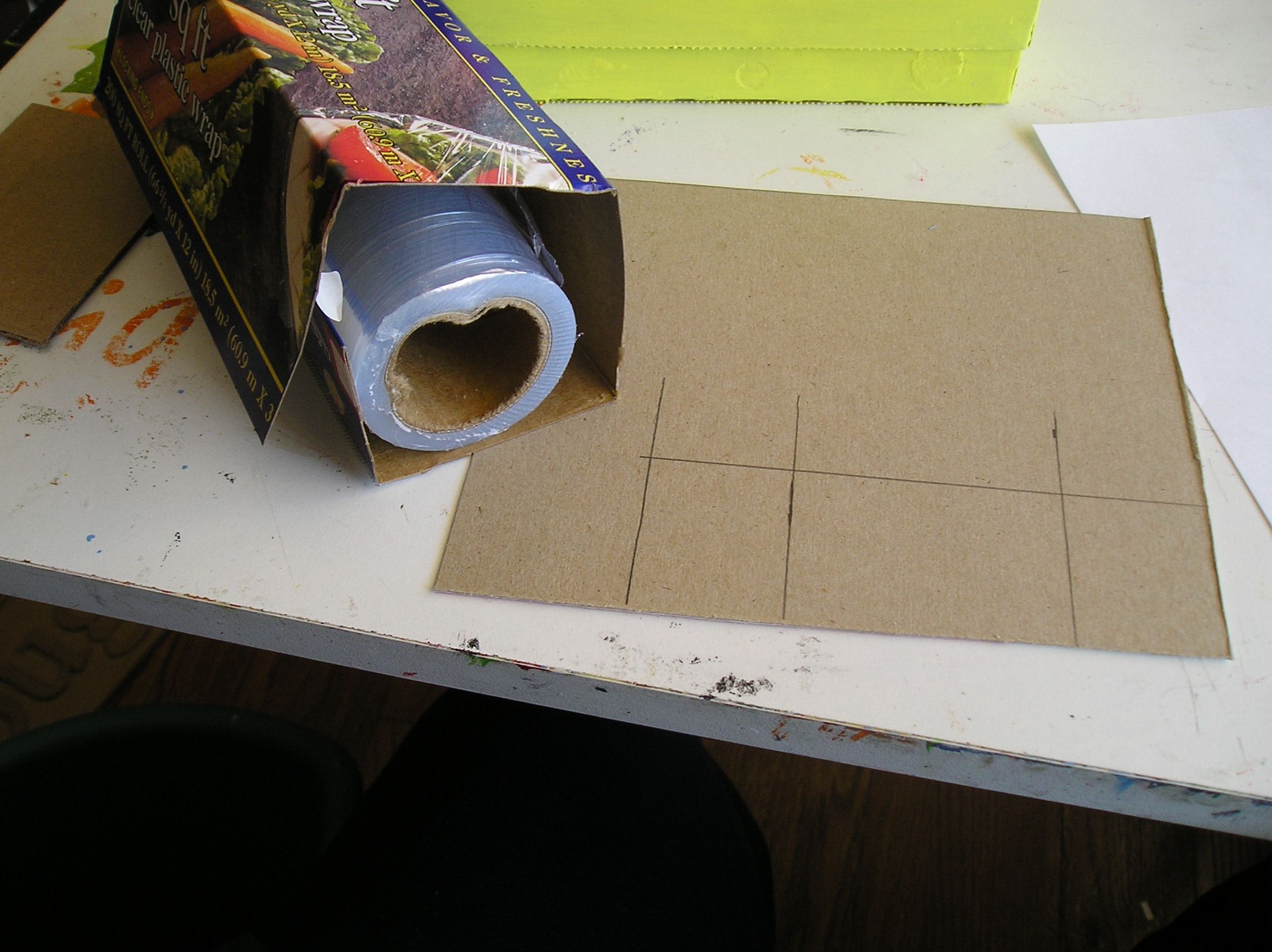 How to Mini-Size a Roll of Saran Wrap : 6 Steps (with Pictures ...
