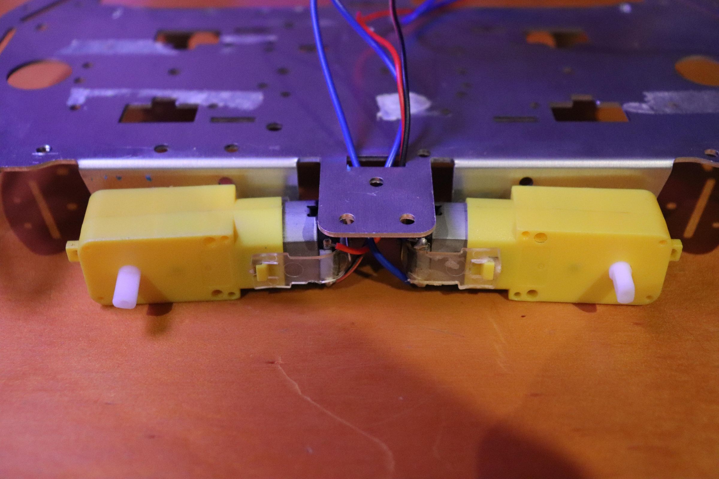 Bluetooth Controlled Claw Robot : 20 Steps (with Pictures) - Instructables