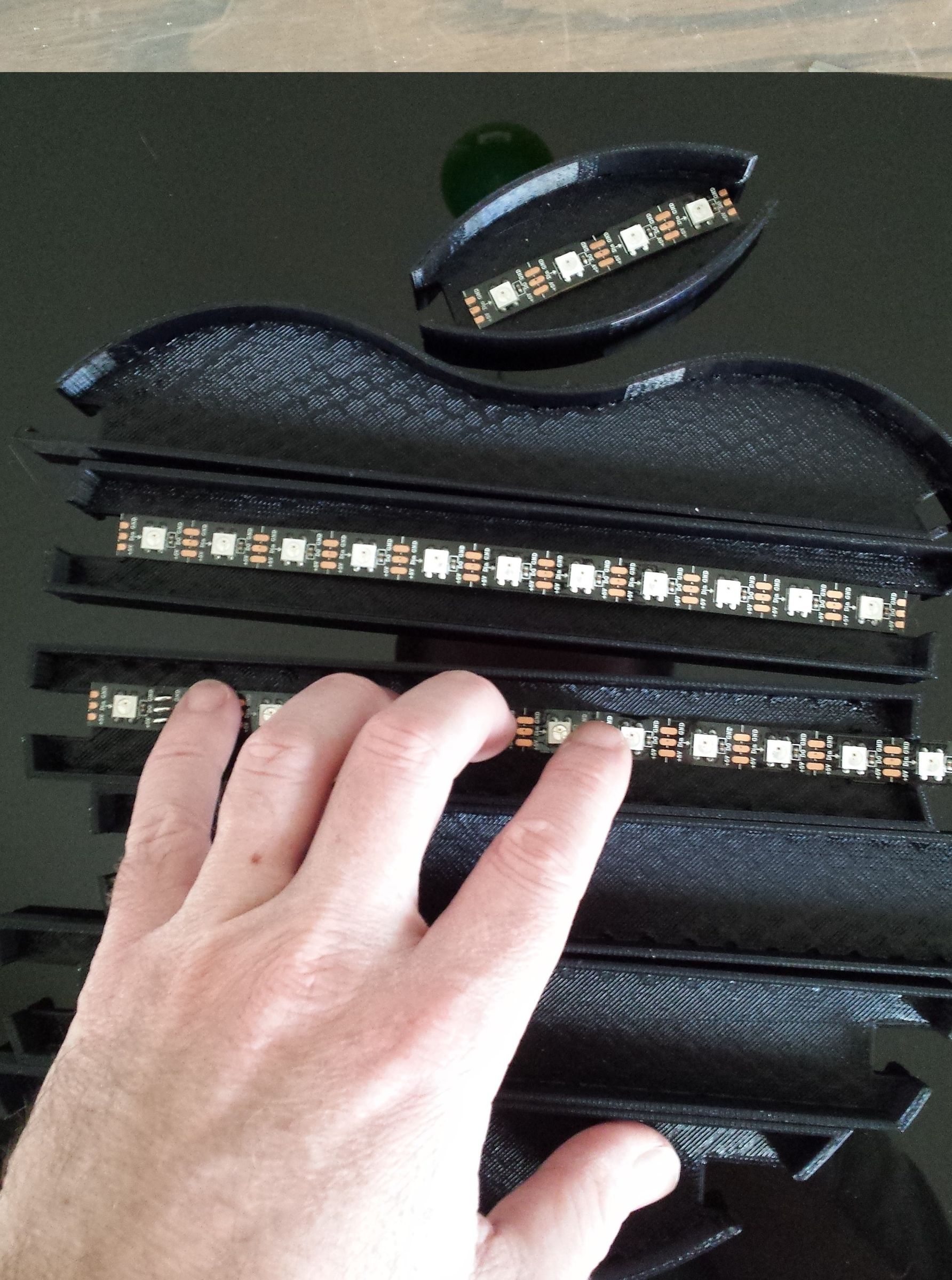 Apple Neon Sign : 4 Steps (with Pictures) - Instructables