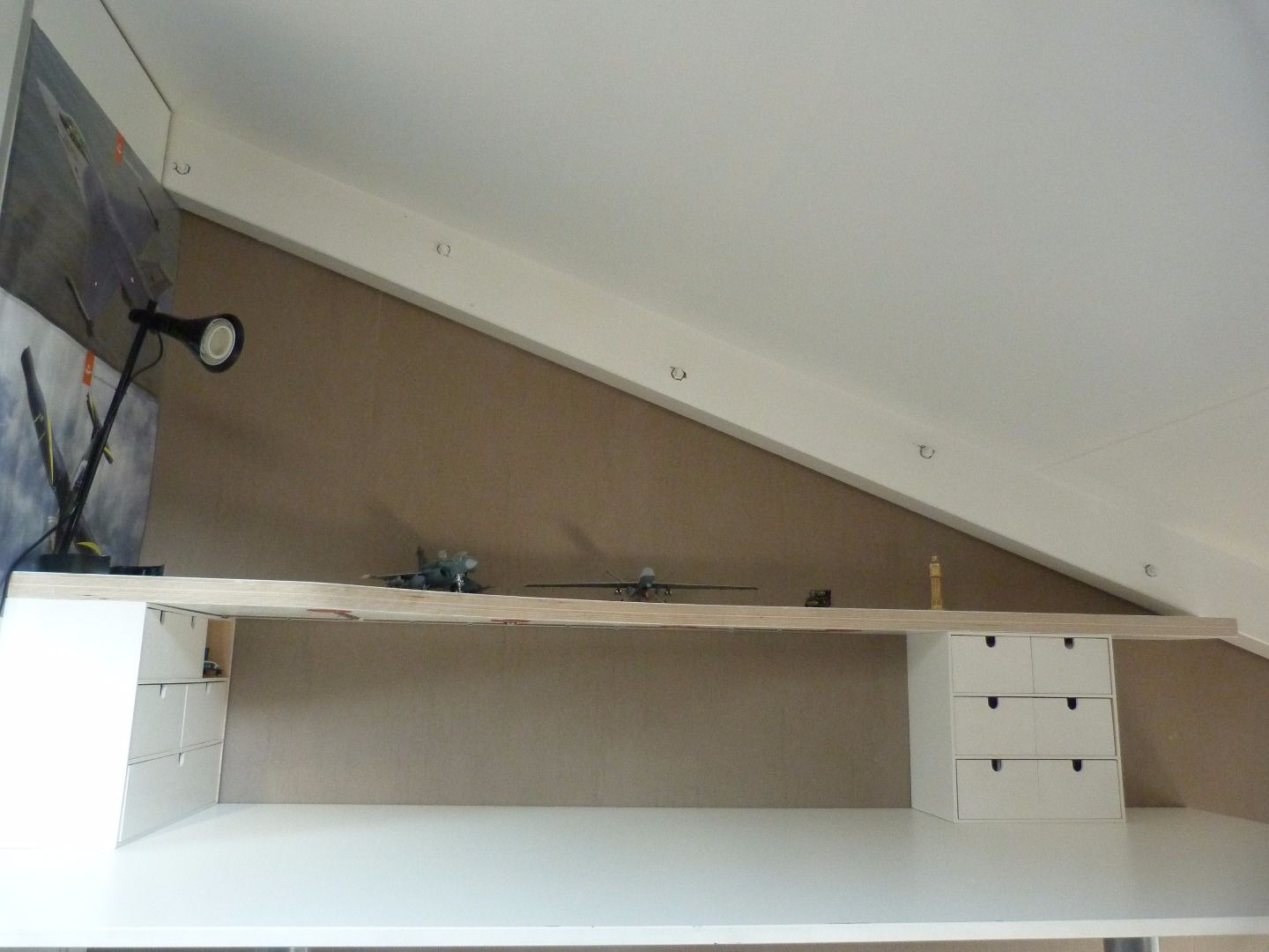 Raised Desk Shelf With Multi Coloured Led : 6 Steps (with Pictures ...