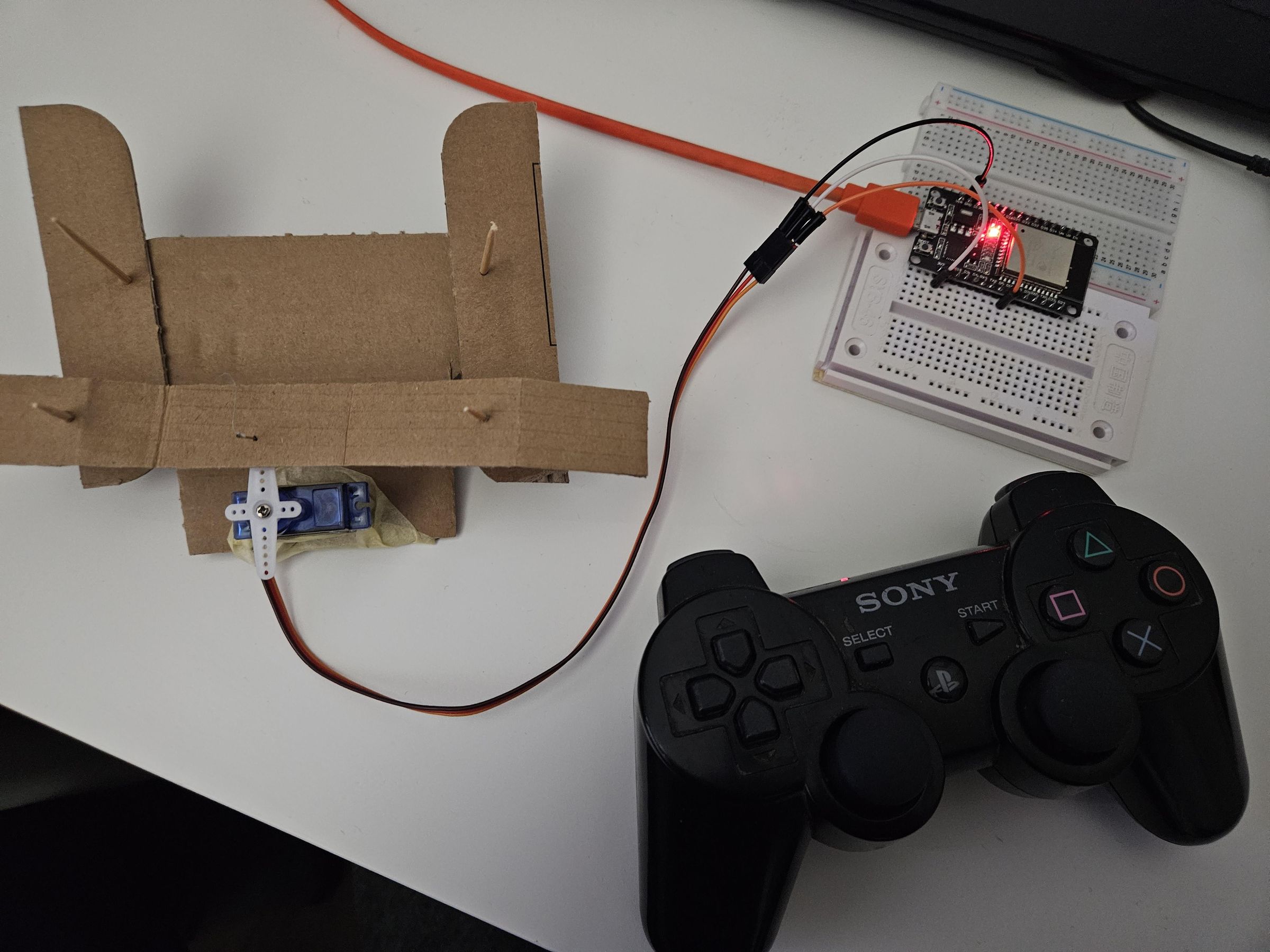Boxxer the Battle Bot. (Esp32) : 9 Steps - Instructables