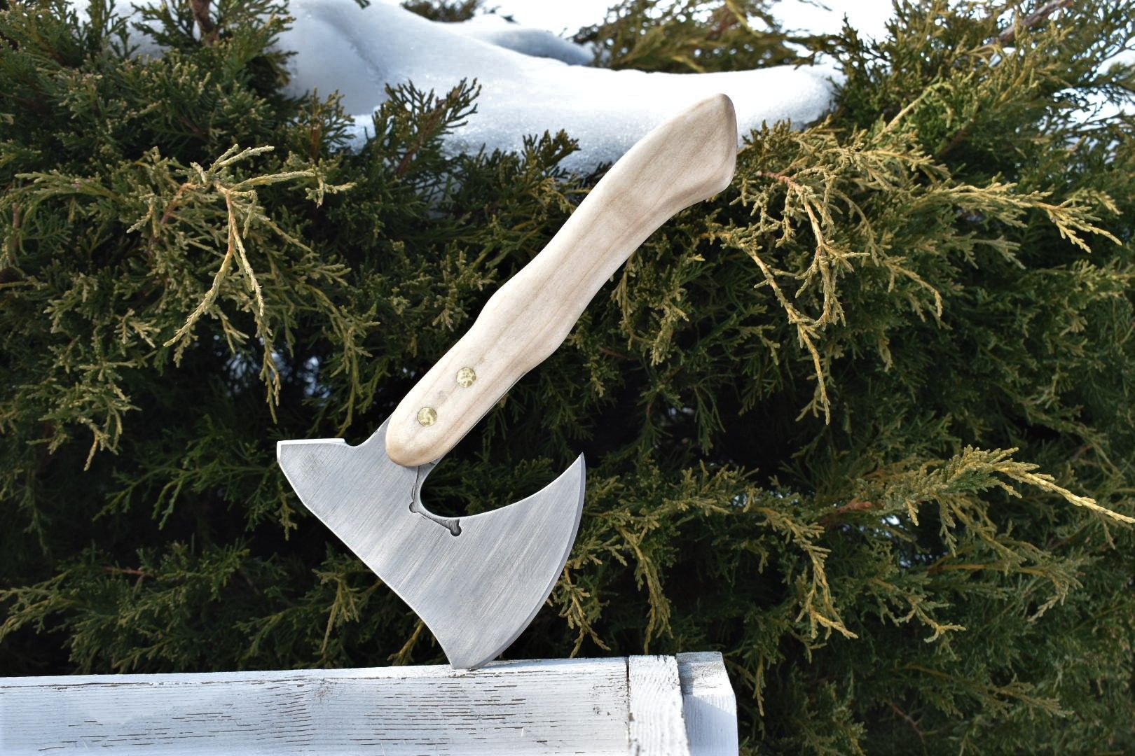 Saw Blade Throwing Hatchet : 17 Steps (with Pictures) - Instructables