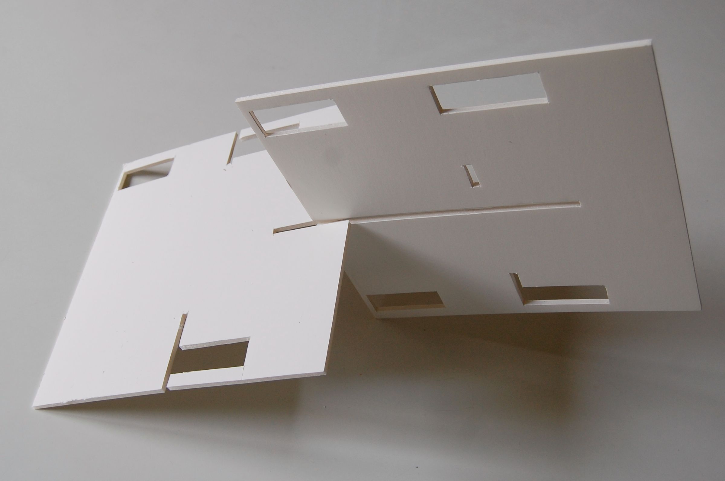 Make a Flat Pack Dollhouse : 7 Steps (with Pictures) - Instructables