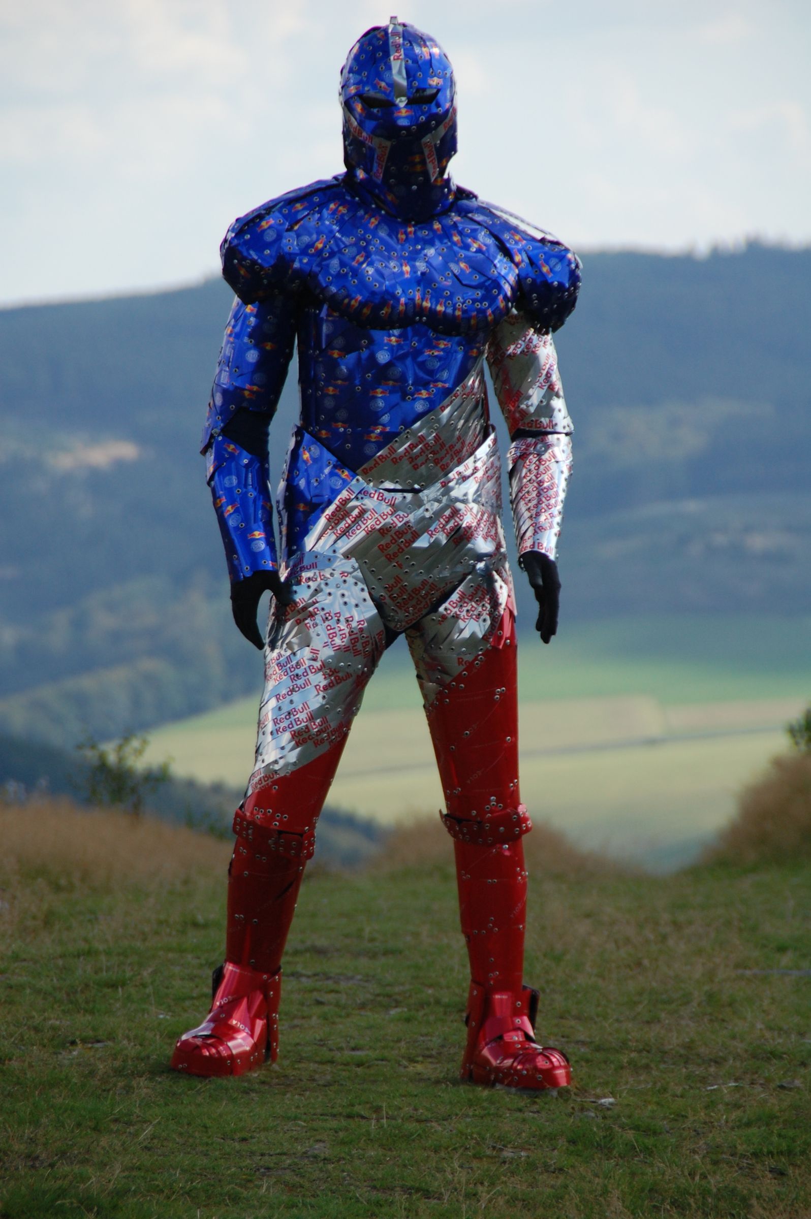 Can Suit : 16 Steps (with Pictures) - Instructables