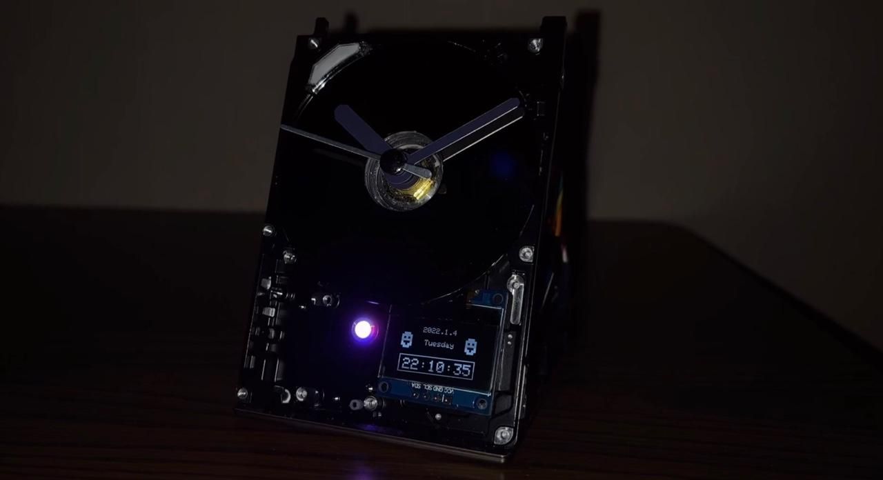 Making a Clock With a Hard Disk!!!😁😁😁 : 6 Steps (with Pictures ...