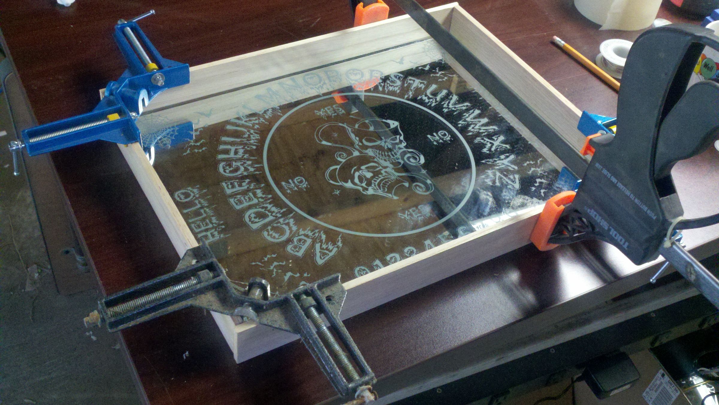 Spooky WeeGee Spirit Board Mirror : 8 Steps (with Pictures) - Instructables