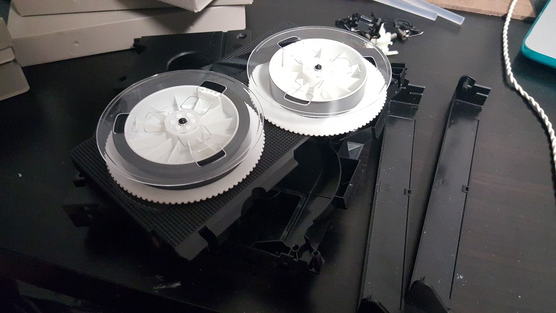 VHS Lamp : 14 Steps (with Pictures) - Instructables