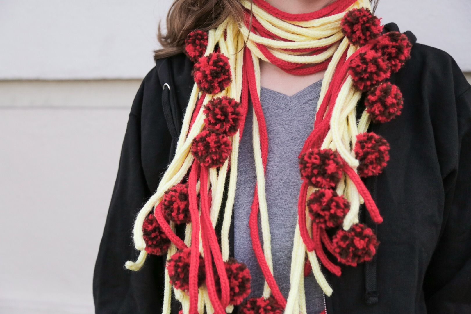 Spaghetti and Meatball Knit Scarf : 9 Steps (with Pictures) - Instructables