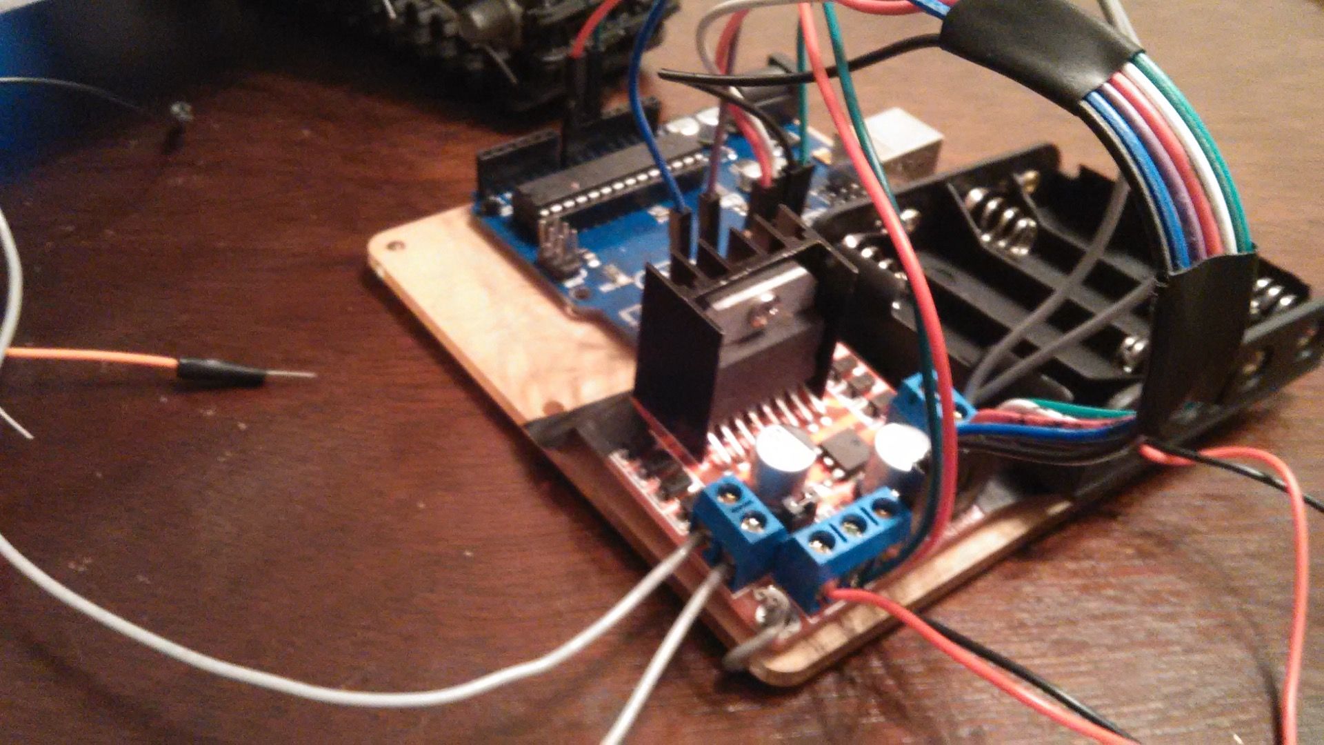 Autonomous Tank W/ Robotic Arm(Arduino, Bluetooth) : 8 Steps ...