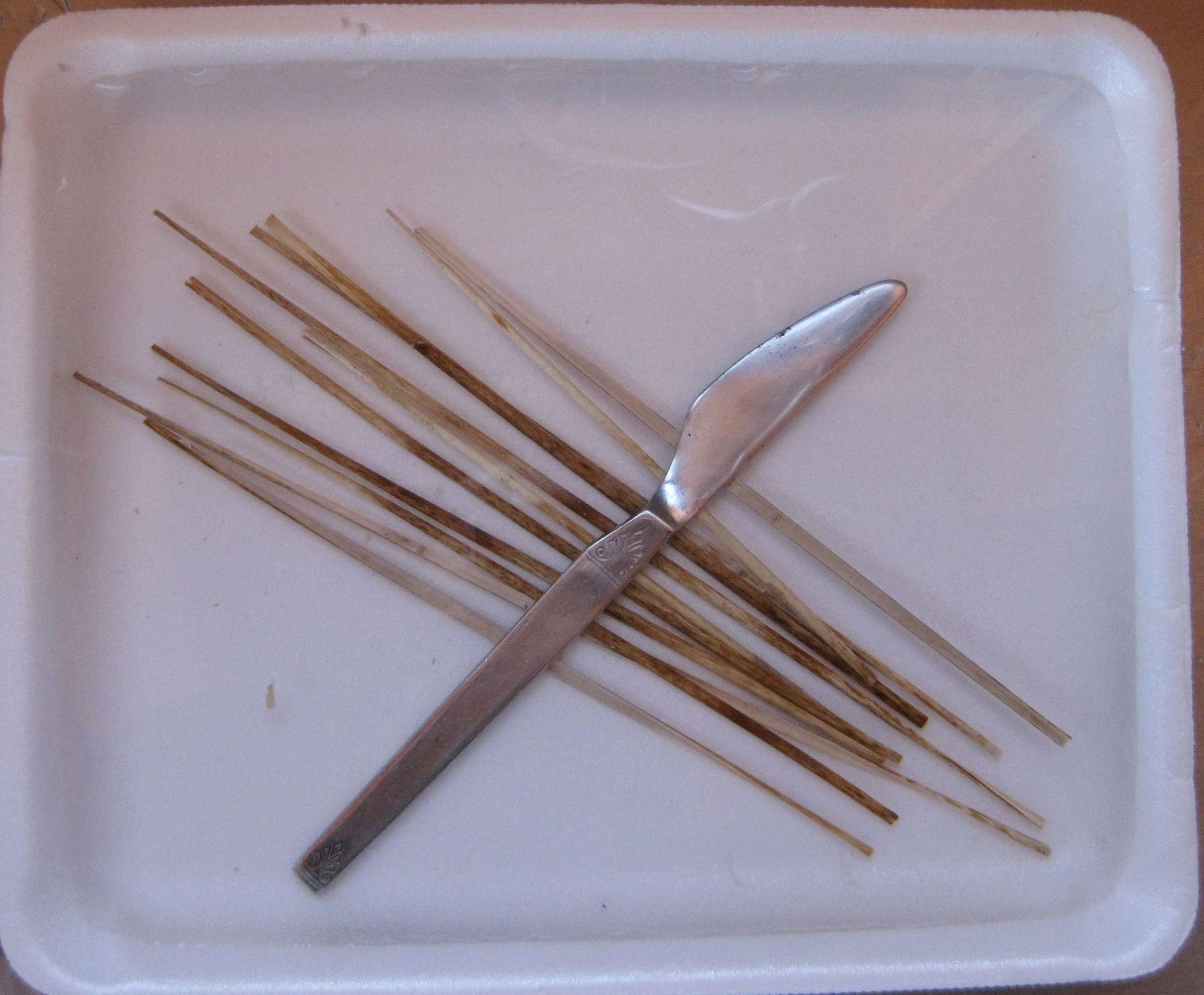 How to Prepare Grass for Making Straw Star Ornaments (Strohsterne) : 7 ...