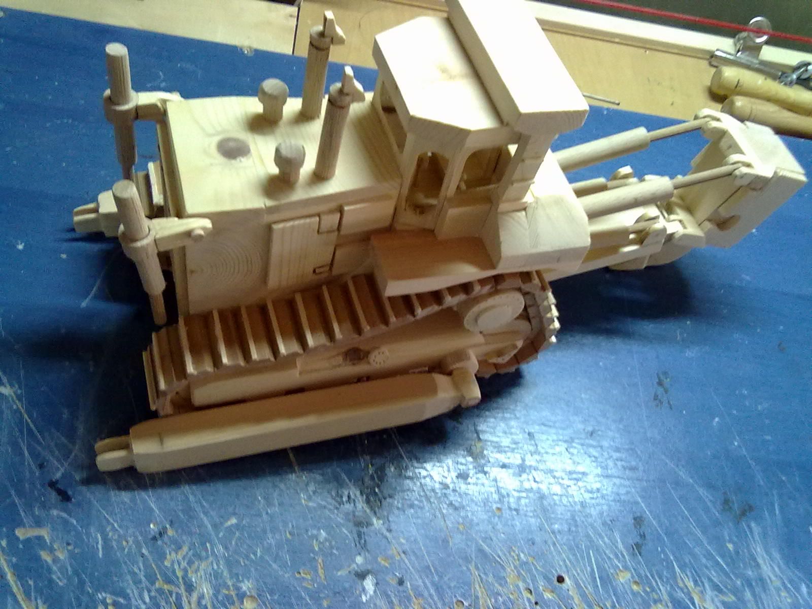 Caterpillar D11 T : 4 Steps (with Pictures) - Instructables