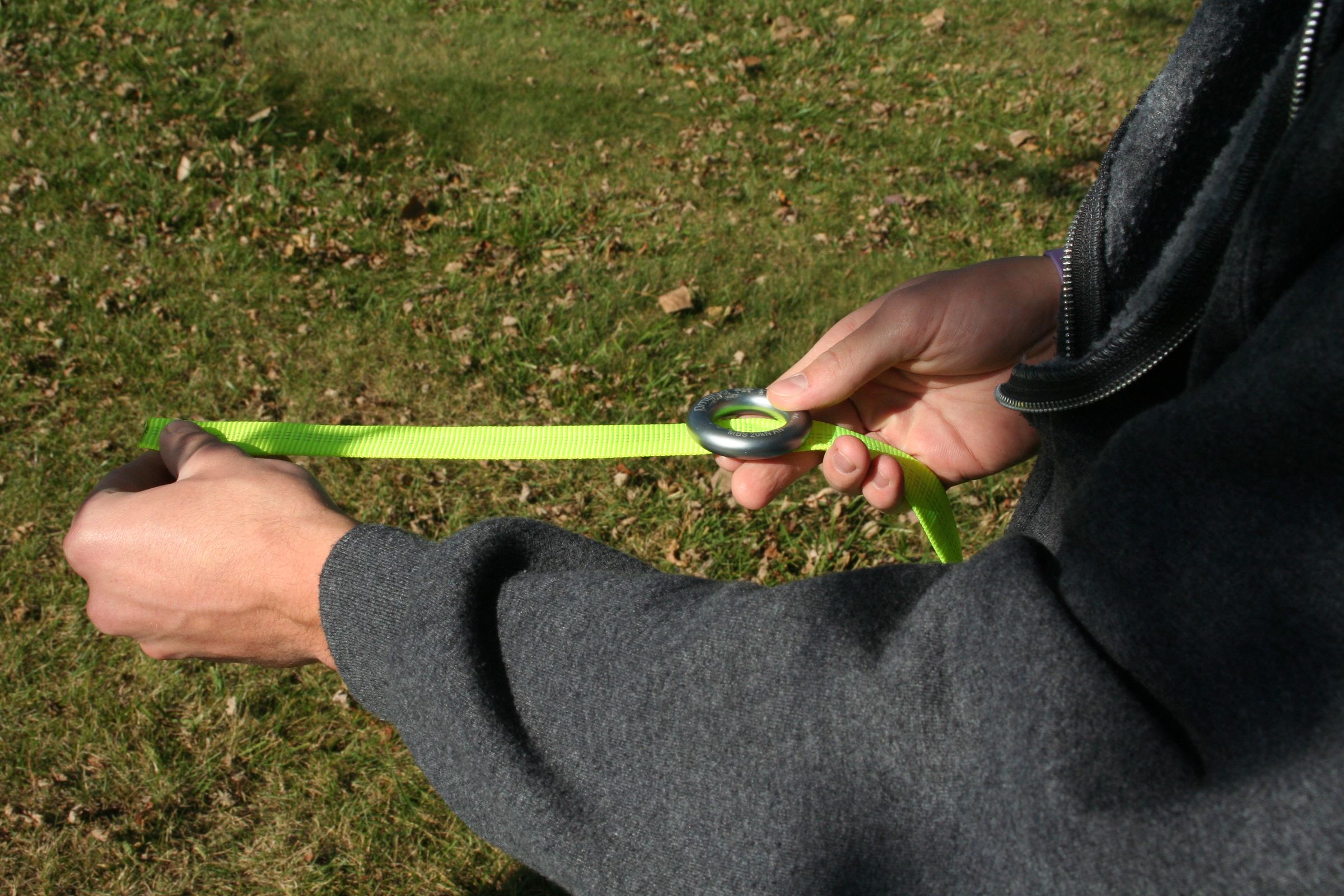 How to Set Up a Slackline : 10 Steps (with Pictures) - Instructables