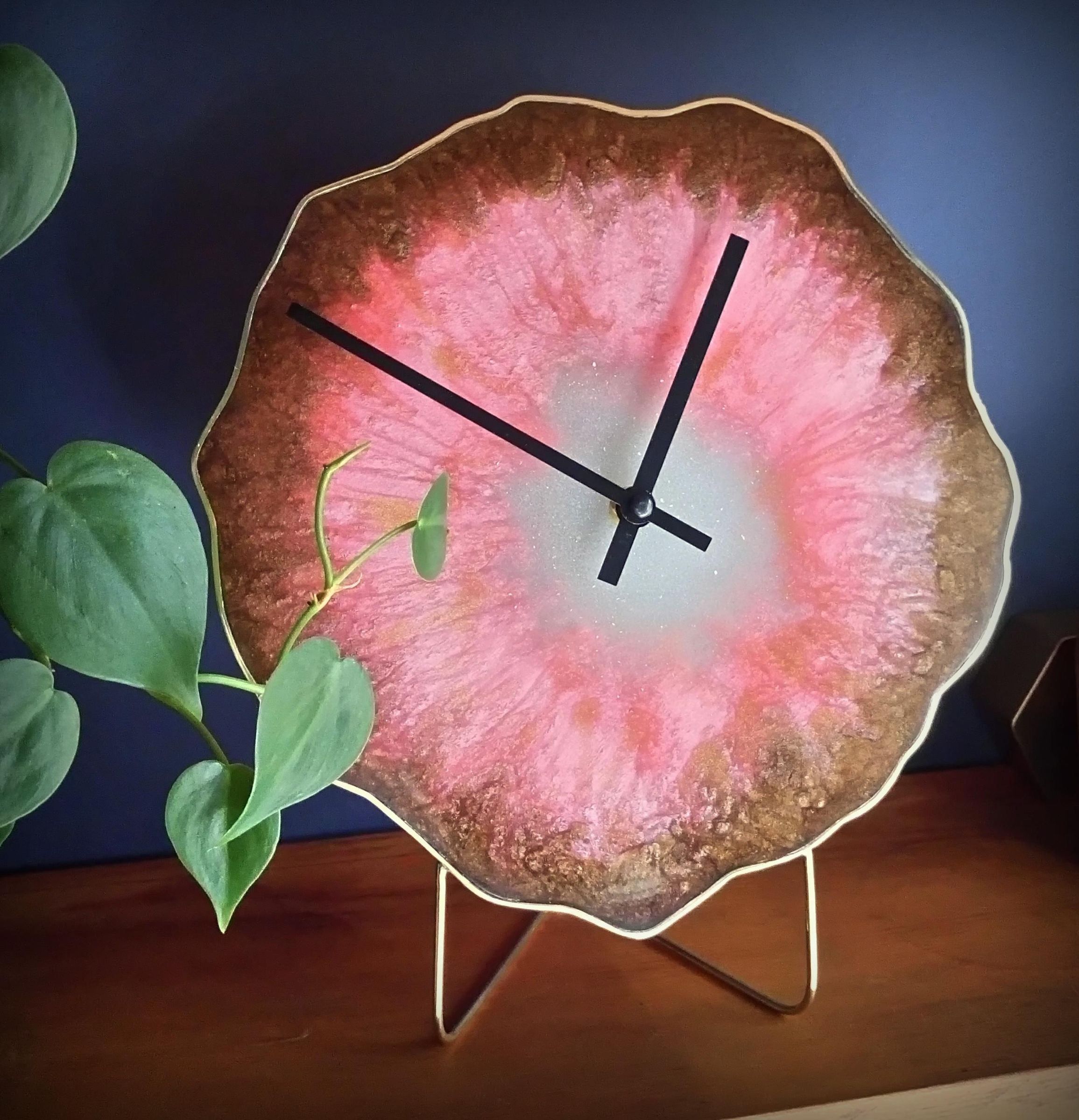 Geode Slice Clock : 8 Steps (with Pictures) - Instructables
