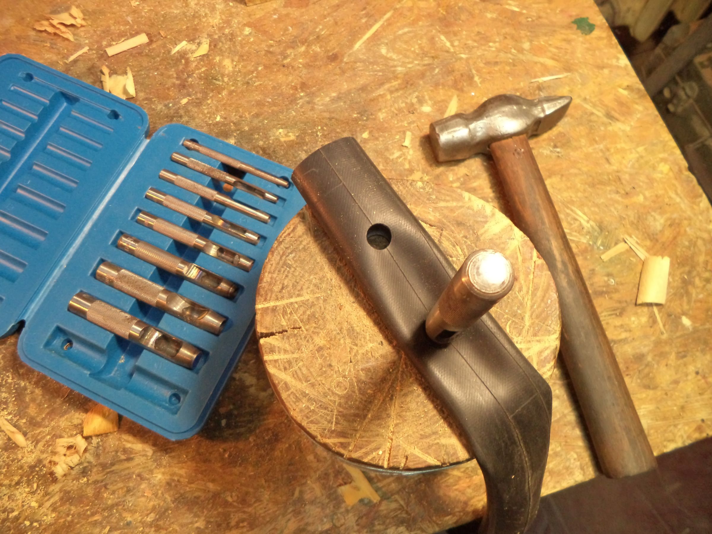 Decorative Straps From Inner Tubes : 5 Steps - Instructables