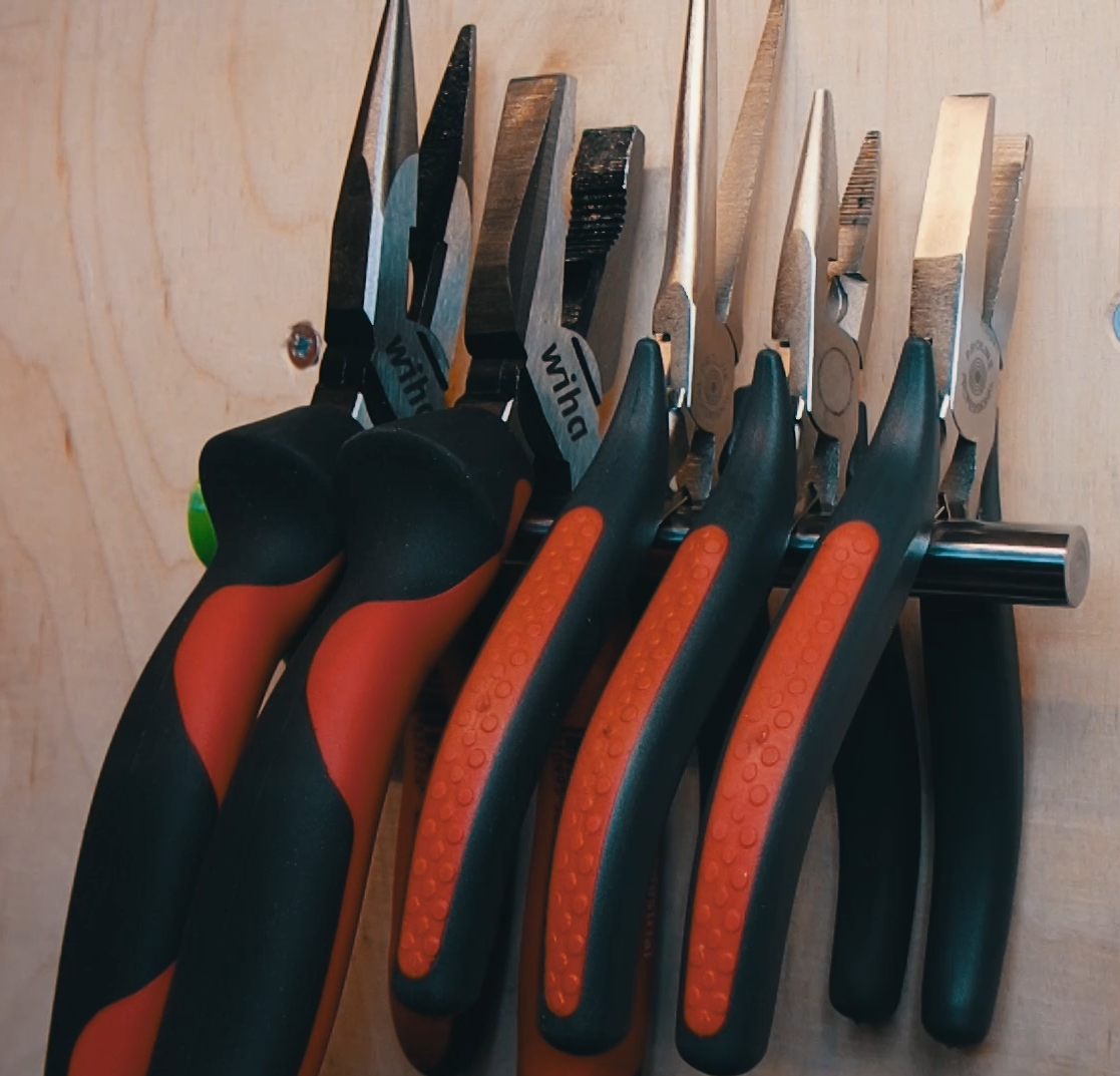 Workshop Cross-bar : 6 Steps - Instructables