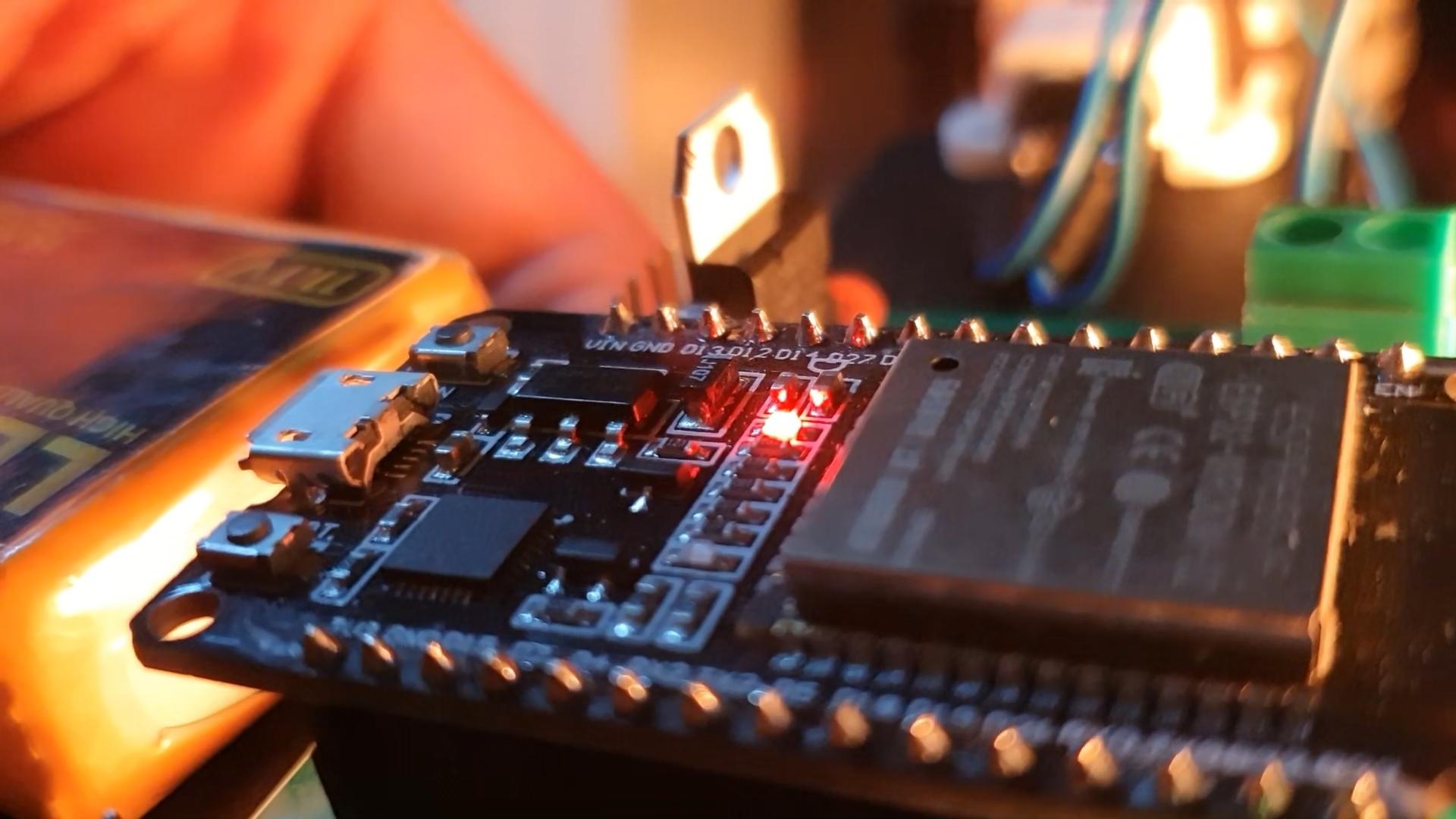 Make a FAST Line Follower Robot Using PID! : 5 Steps - Instructables