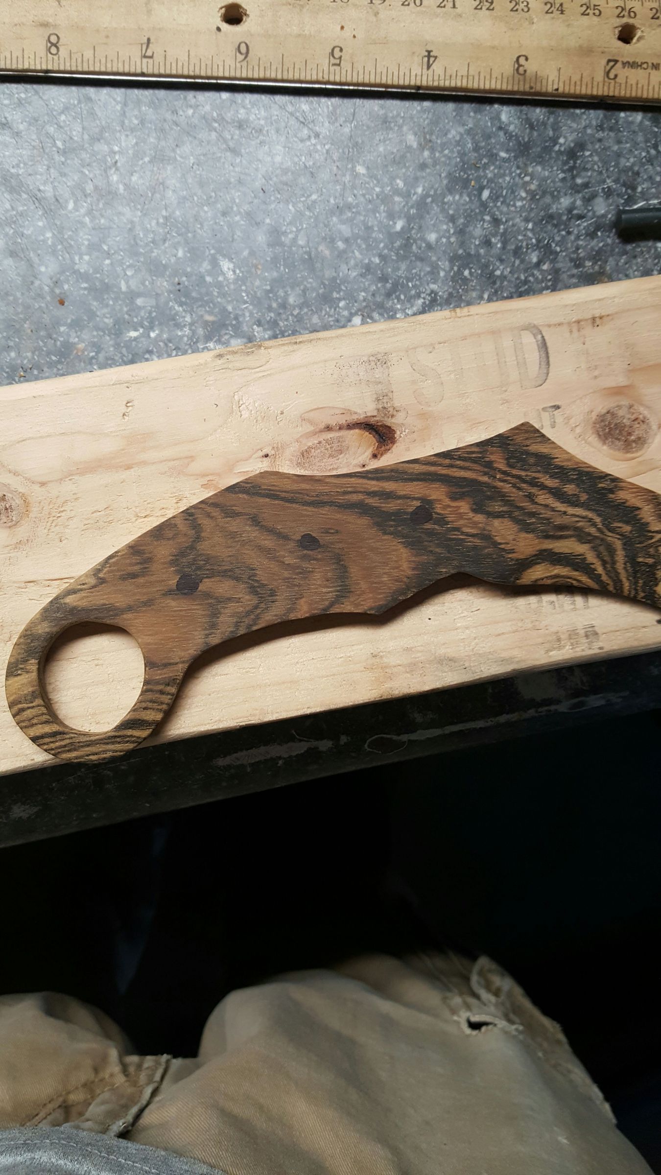 Training Karambit : 6 Steps (with Pictures) - Instructables