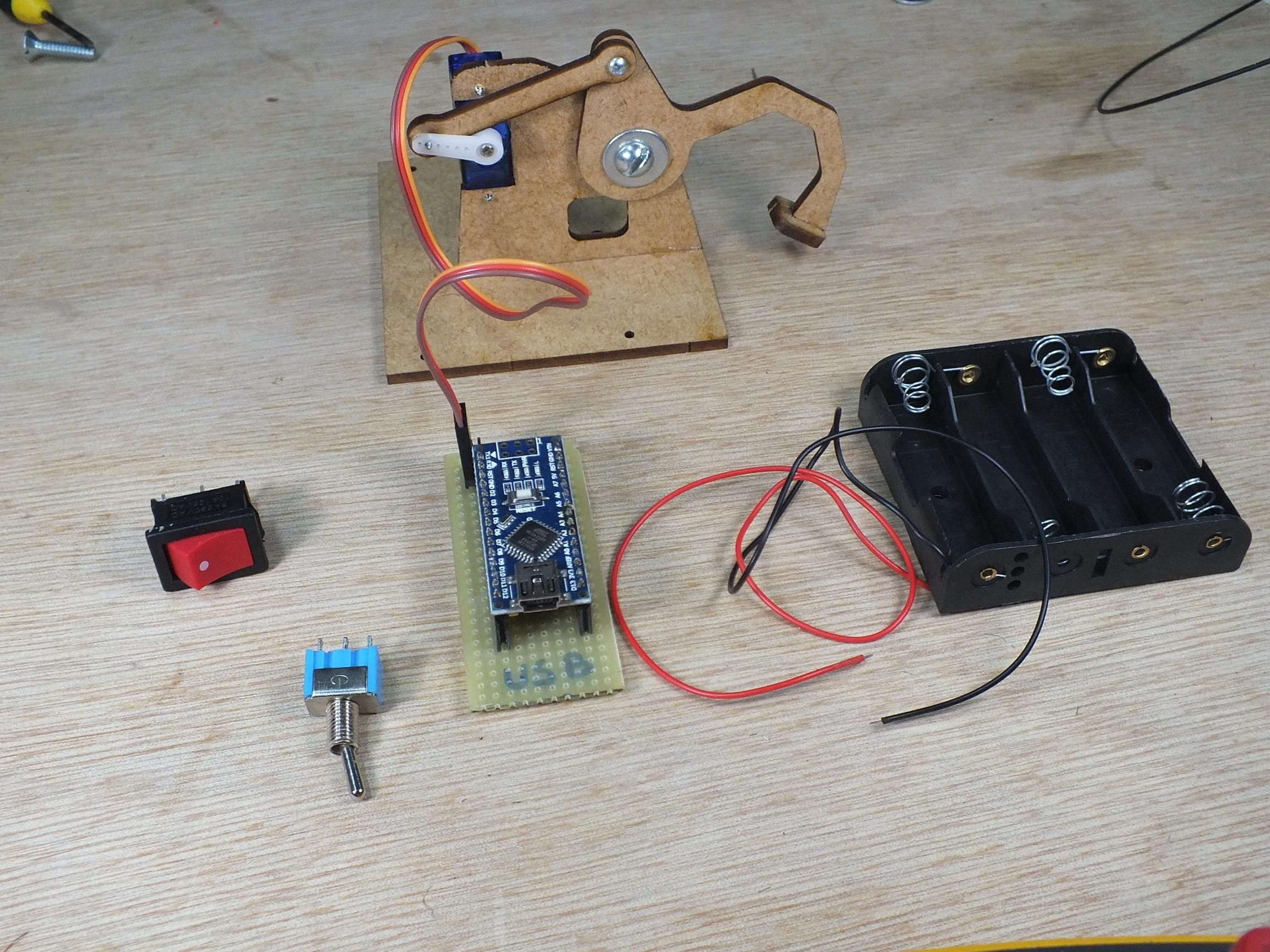 Arduino-servo Useless Machine V2 : 7 Steps - Instructables