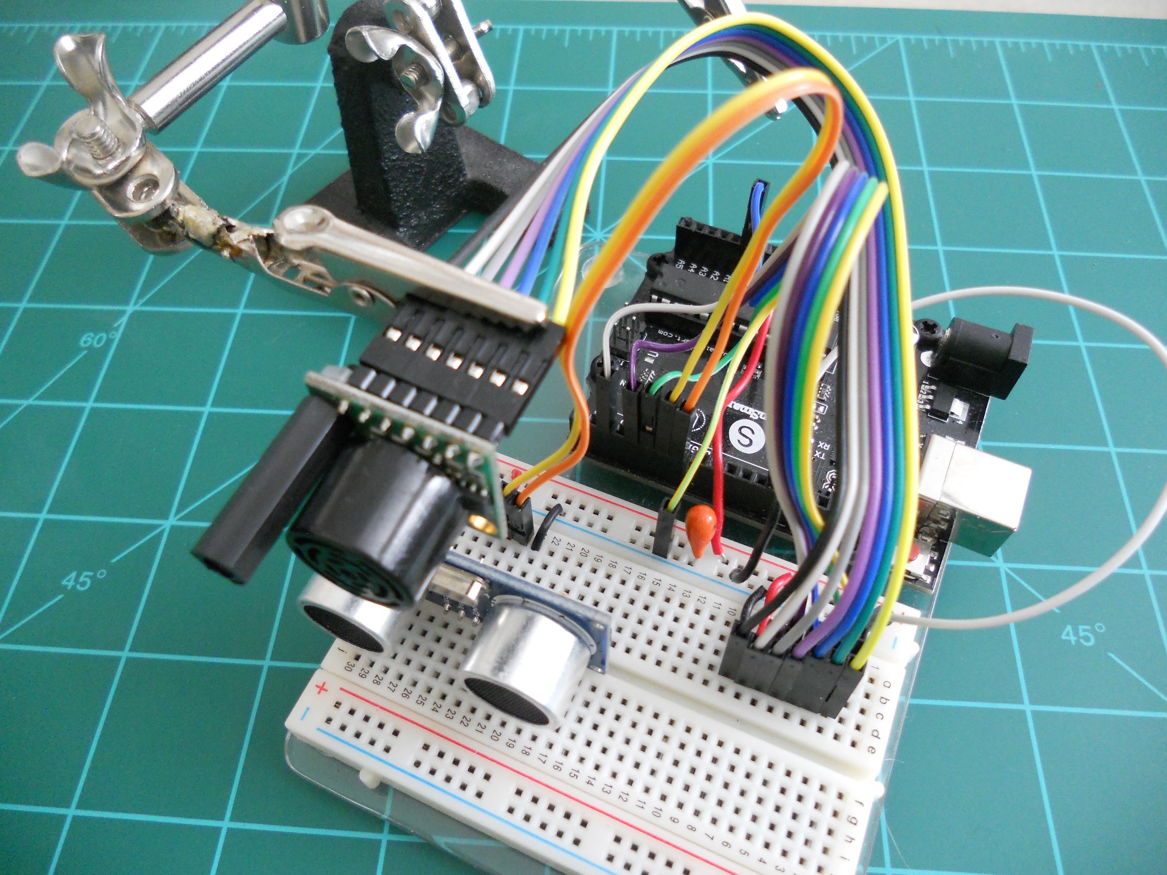 Comparing LV-MaxSonar-EZ and HC-SR04 Sonar Range Finders With Arduino ...