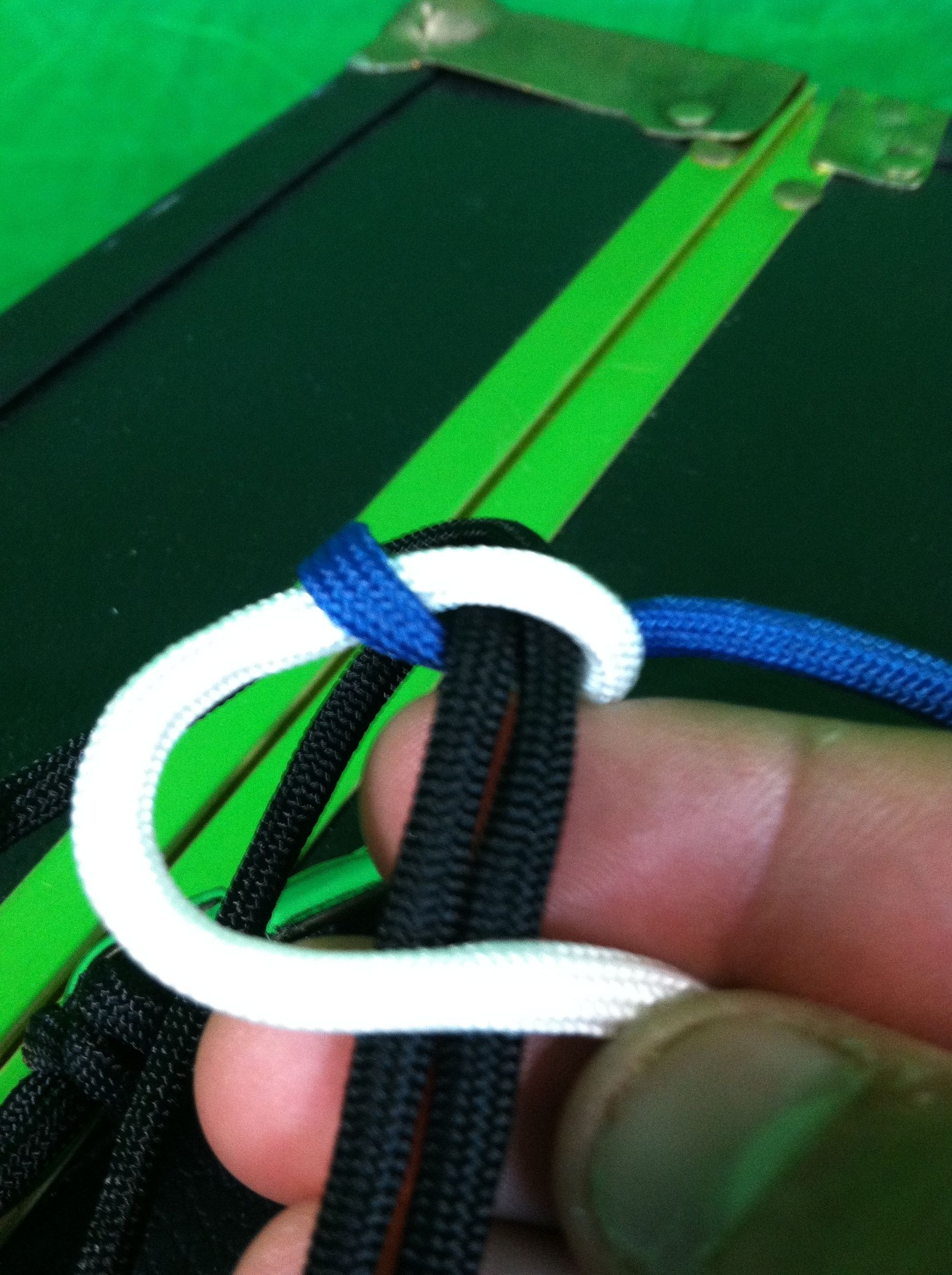 Paracord Camera Strap : 8 Steps - Instructables