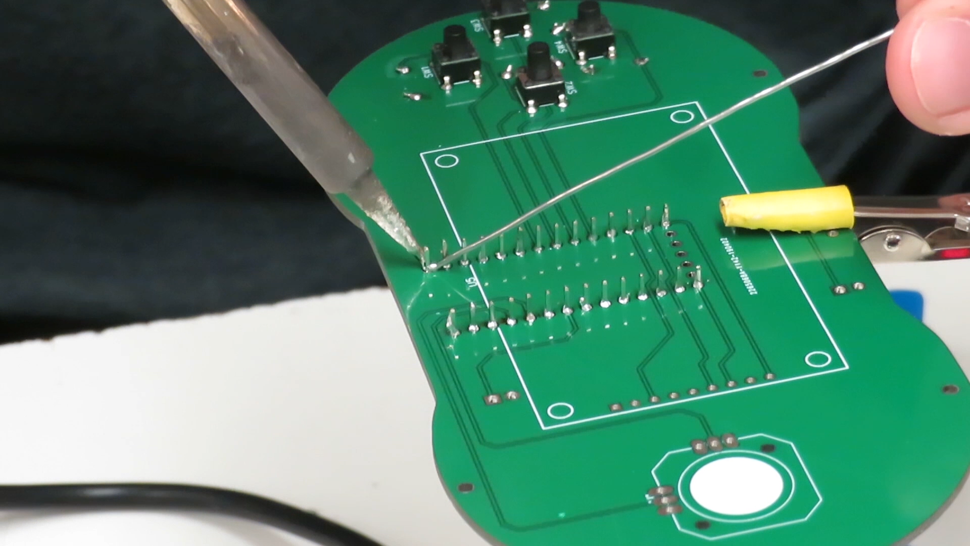 Berry Racer - a Game Programmed in Arduino and Played on a Custom PCB ...