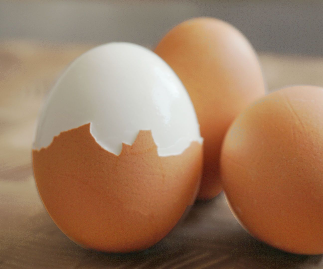 How to Peel Eggs Easily : 6 Steps - Instructables