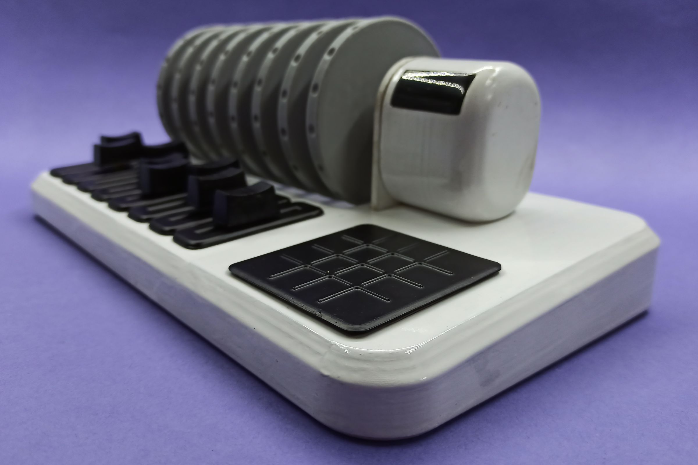 MesoTune - Magnetic MIDI Controller : 16 Steps (with Pictures ...