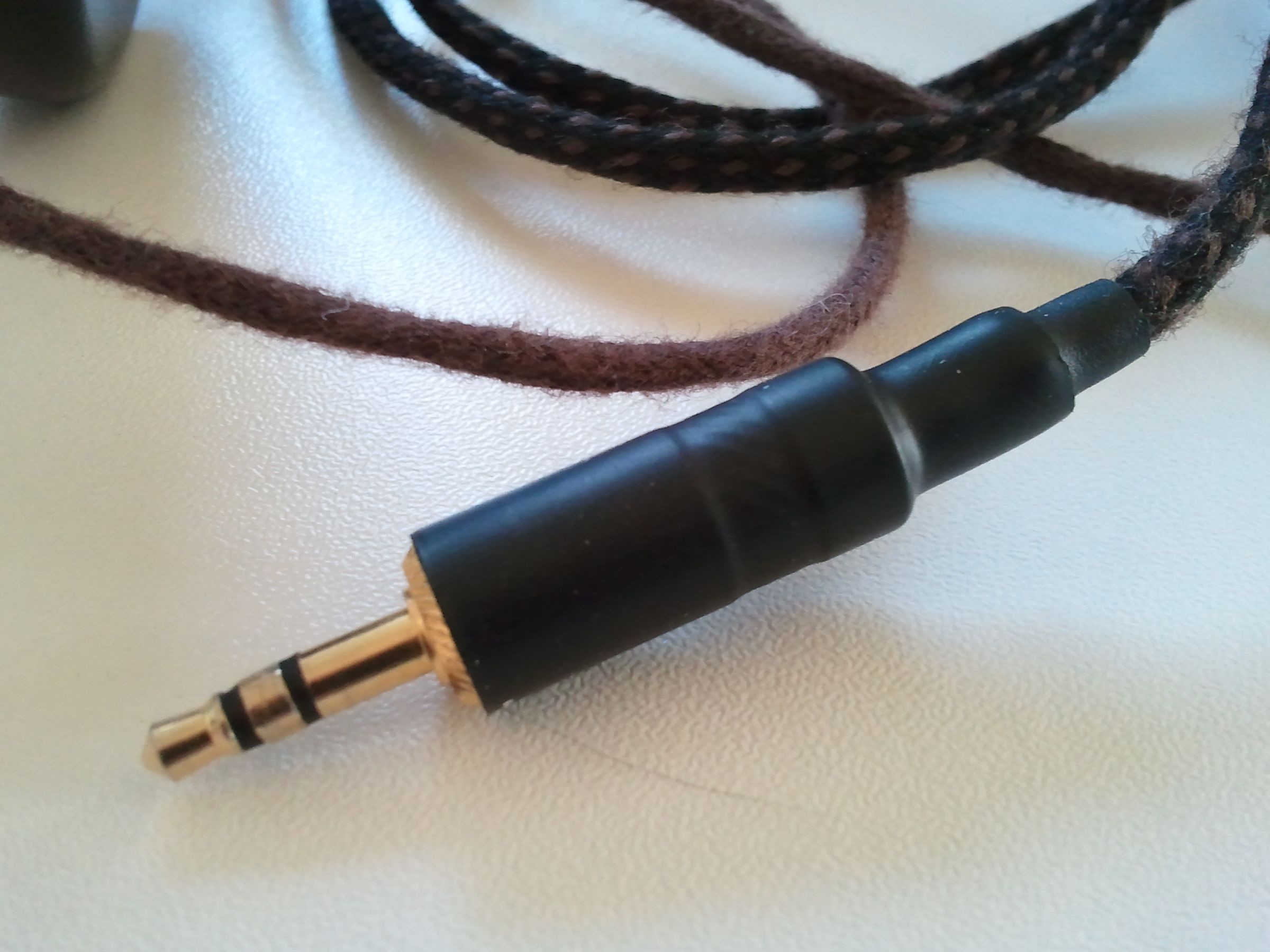 Steampunk (ish?) Vintage Headphones : 6 Steps - Instructables