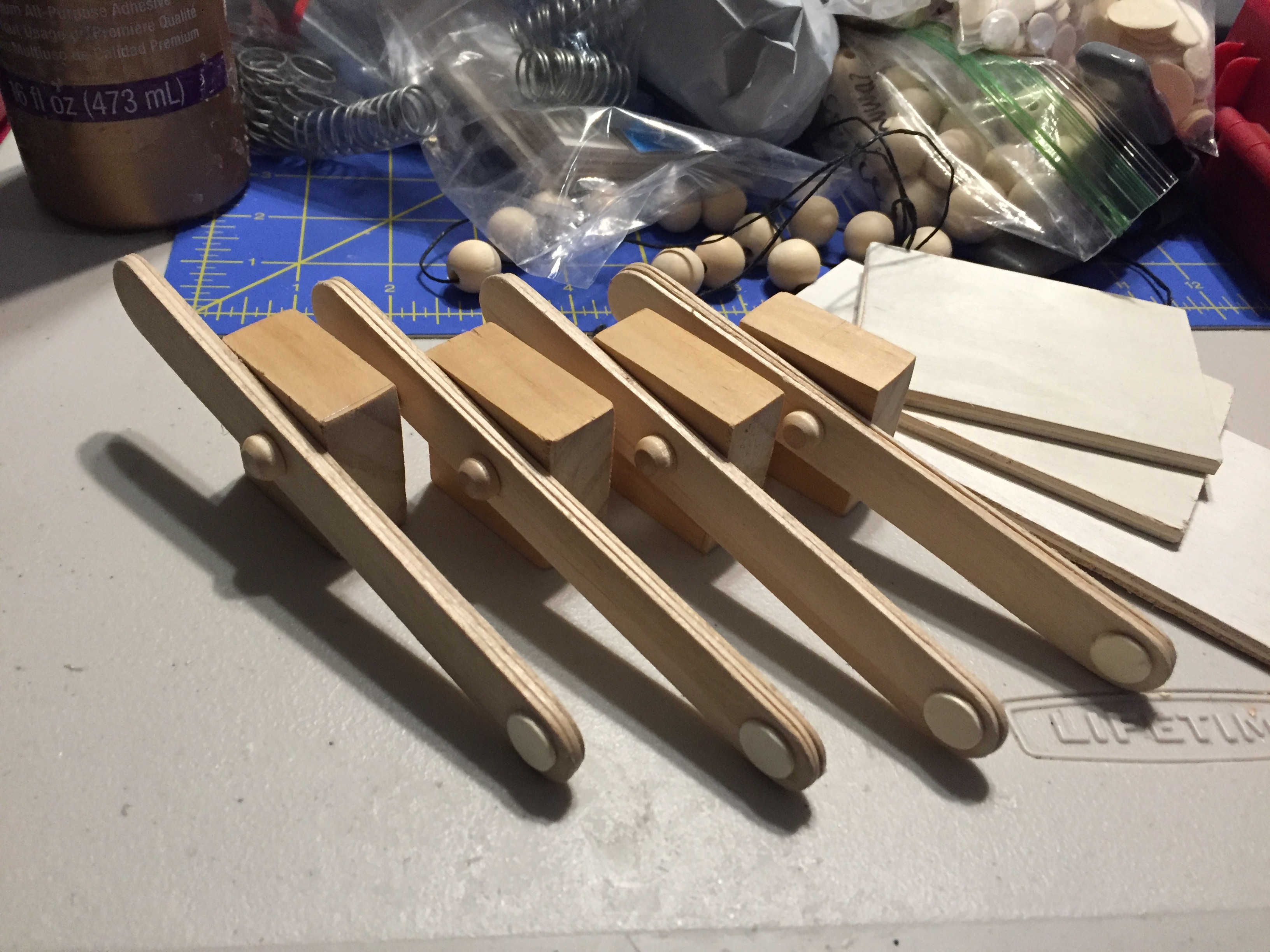 Bust-a-move Bot Push Puppet : 3 Steps (with Pictures) - Instructables