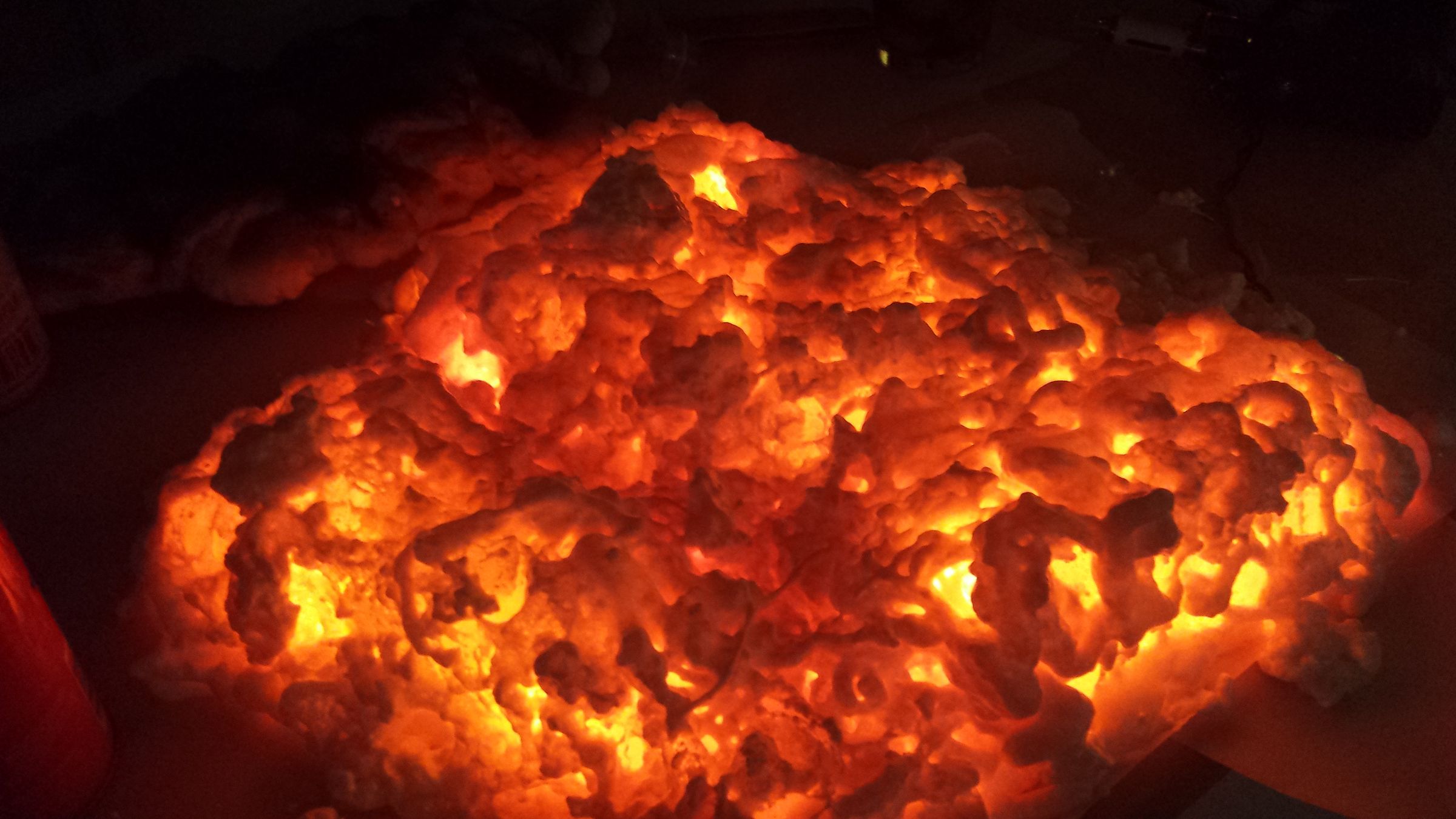 Burning Embers Halloween Prop : 8 Steps (with Pictures) - Instructables