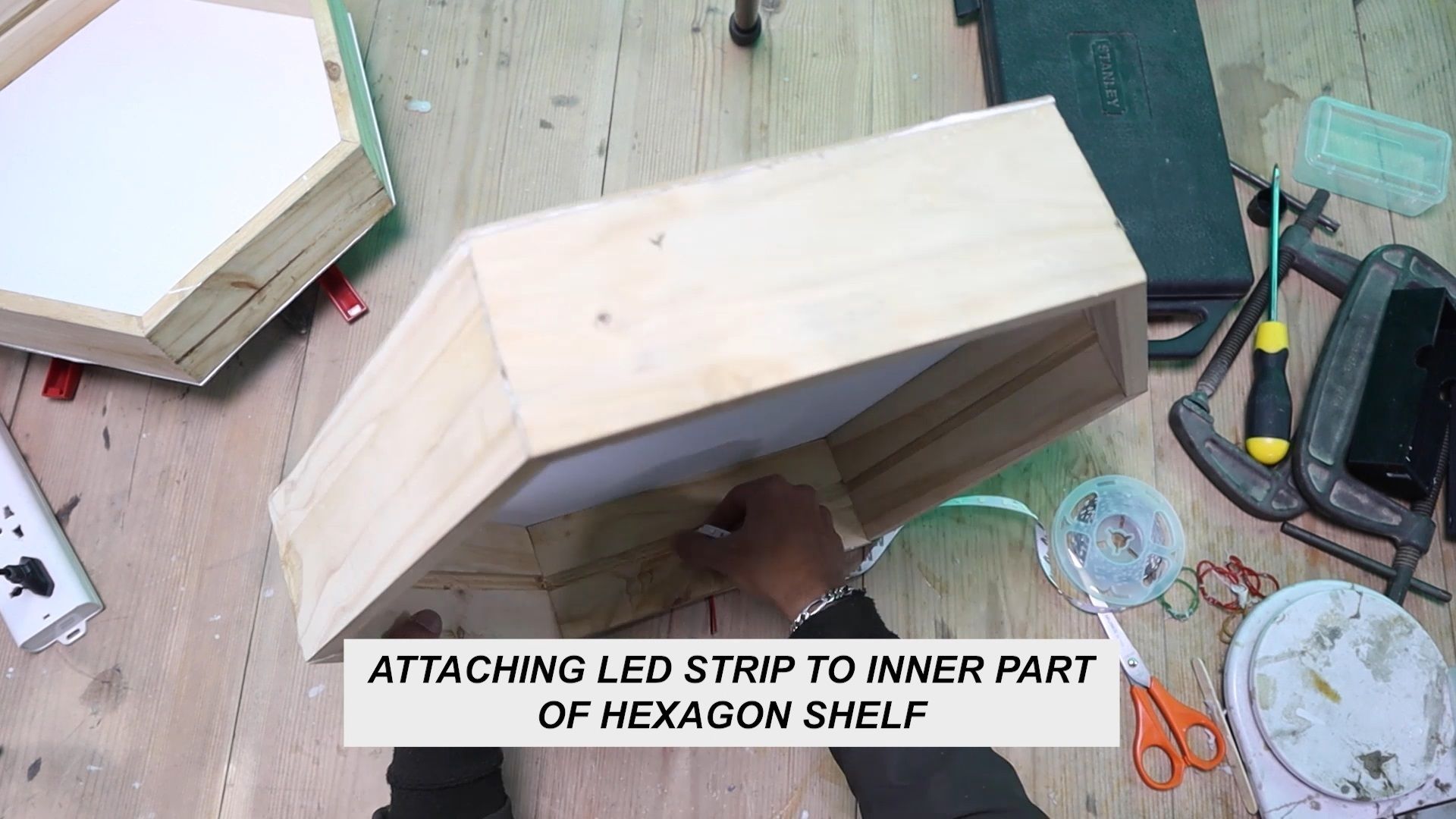 Hexagonal Light Up Shelves : 10 Steps (with Pictures) - Instructables