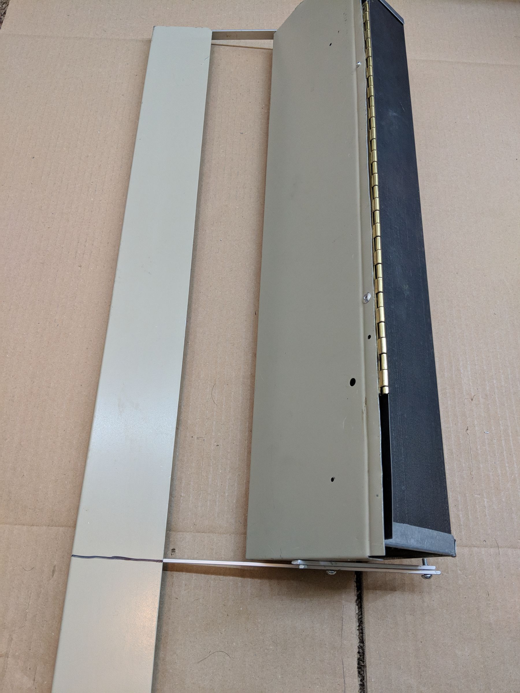 Automatic Chicken Feeder With Upcycled Gutter & Metal Pieces : 14 Steps ...