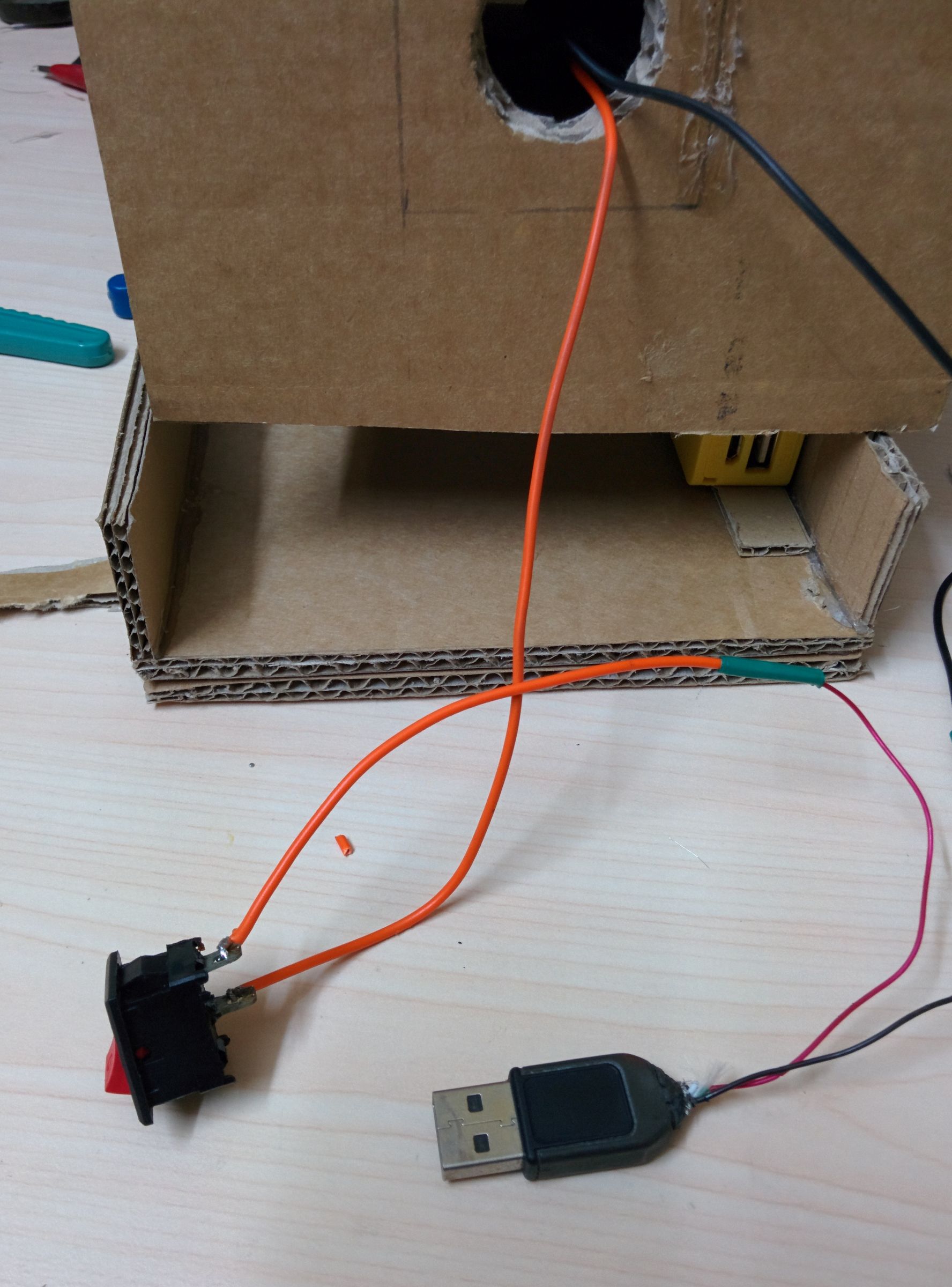 CARDBOARD SOLAR LAMP : 8 Steps (with Pictures) - Instructables