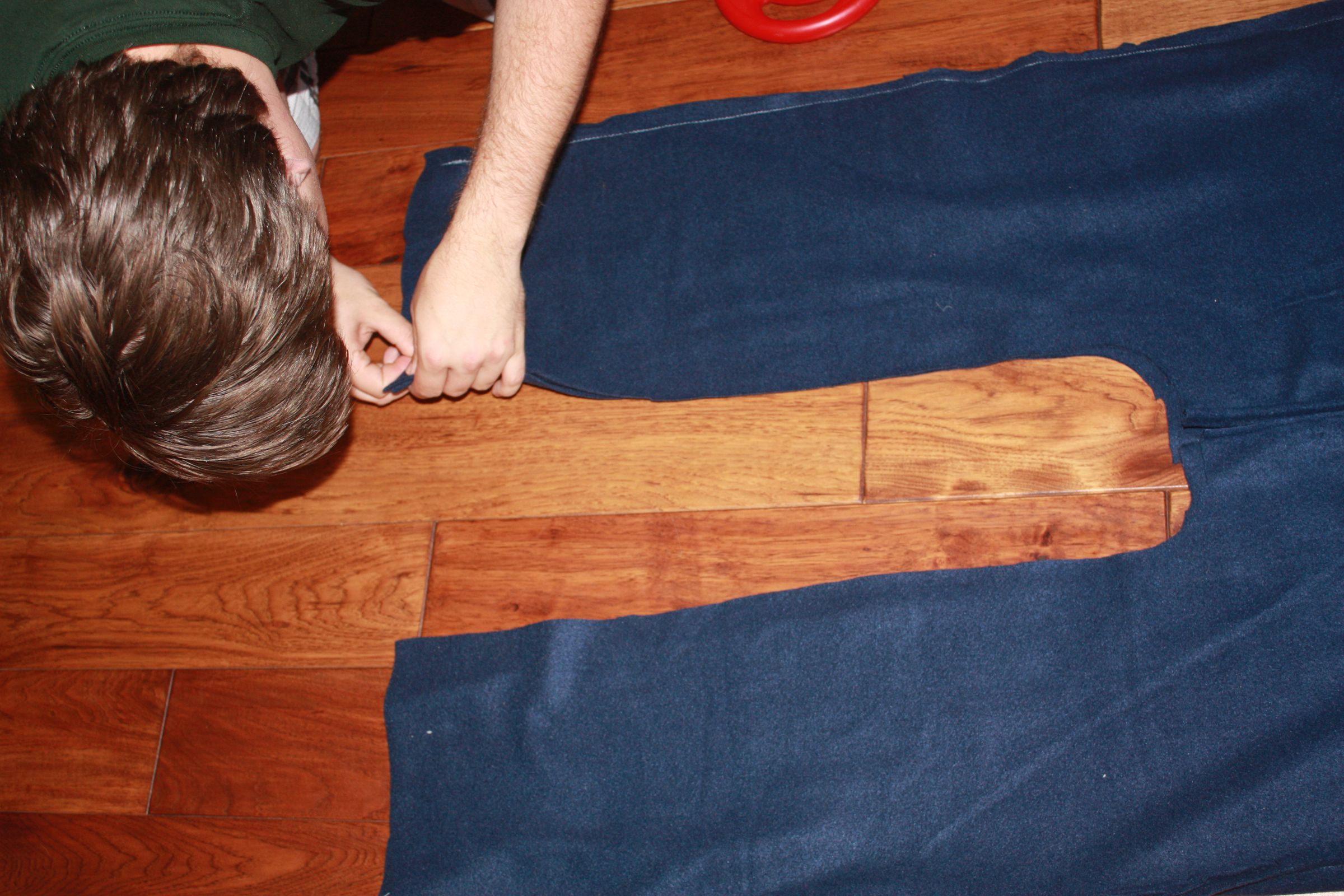 "Snuggie" Character Costume : 19 Steps (with Pictures) - Instructables