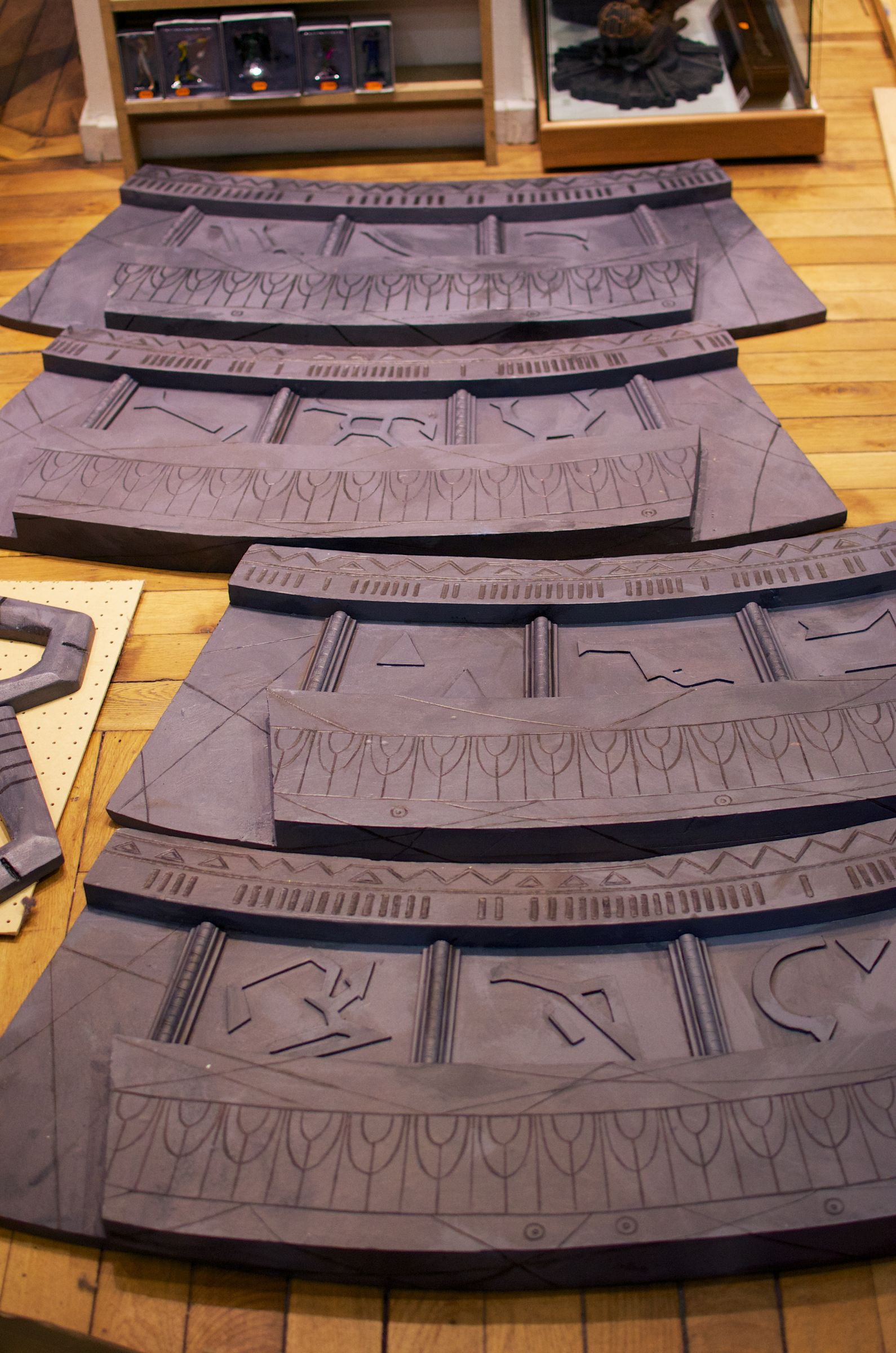 STARGATE SG1 Props for Pulp's Toys Shop at Paris - Instructables