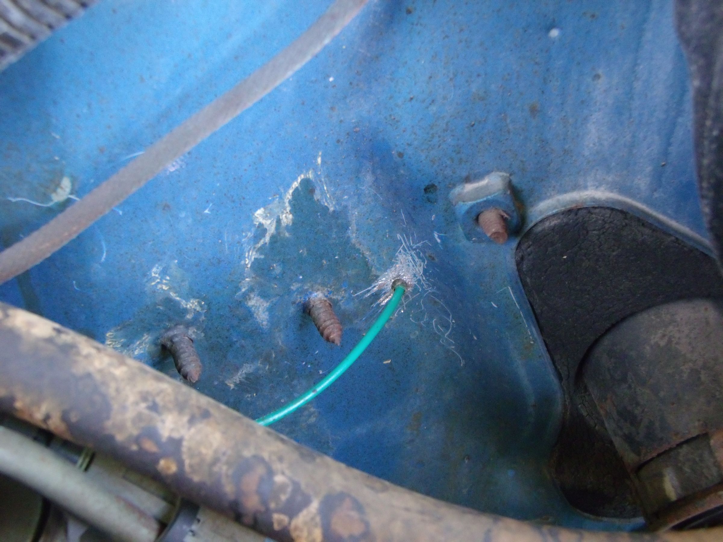 How to Install a Tachometer : 8 Steps (with Pictures) - Instructables