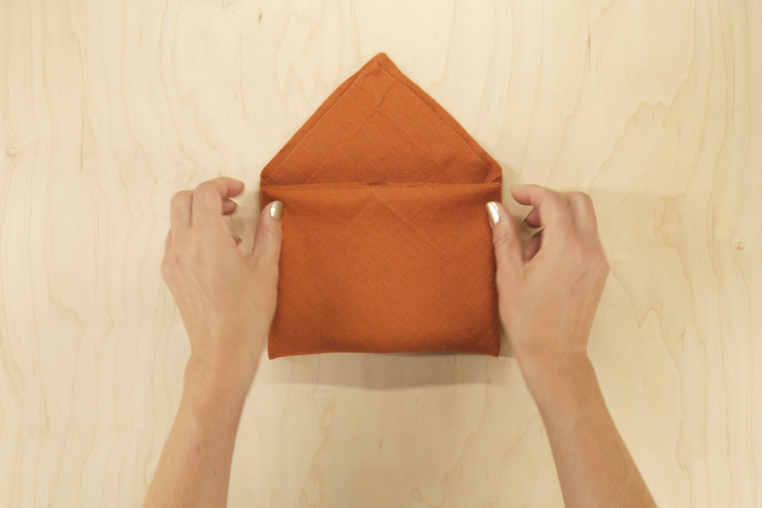 Envelope Napkin Fold : 10 Steps (with Pictures) - Instructables