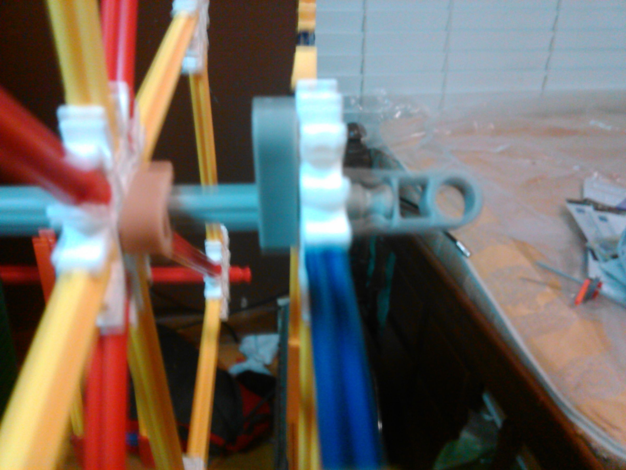 Simple K'NEX Ferris Wheel : 14 Steps - Instructables