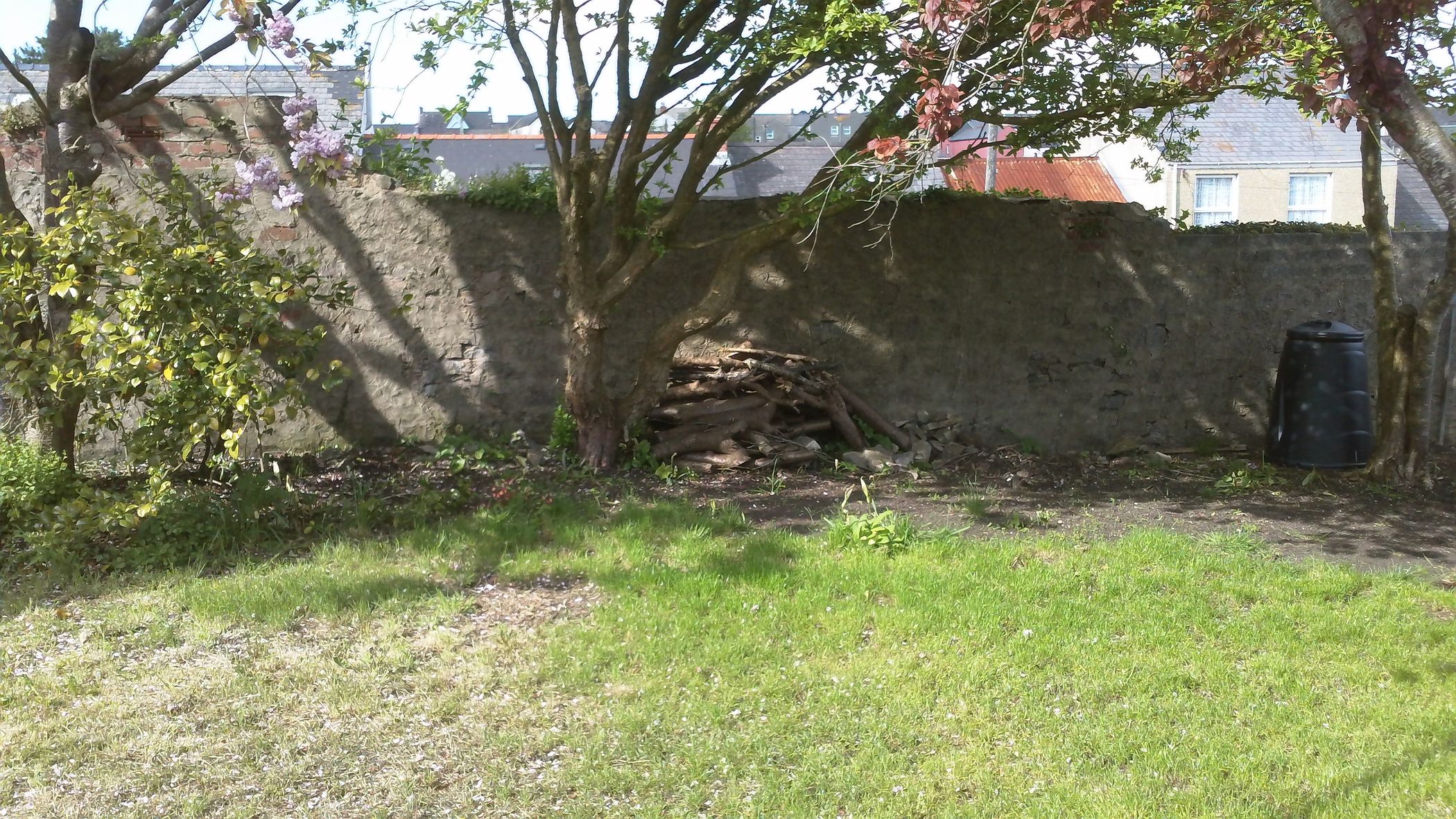 Create a Mini Beast Refuge in Your Garden. Logpile Habitat for ...