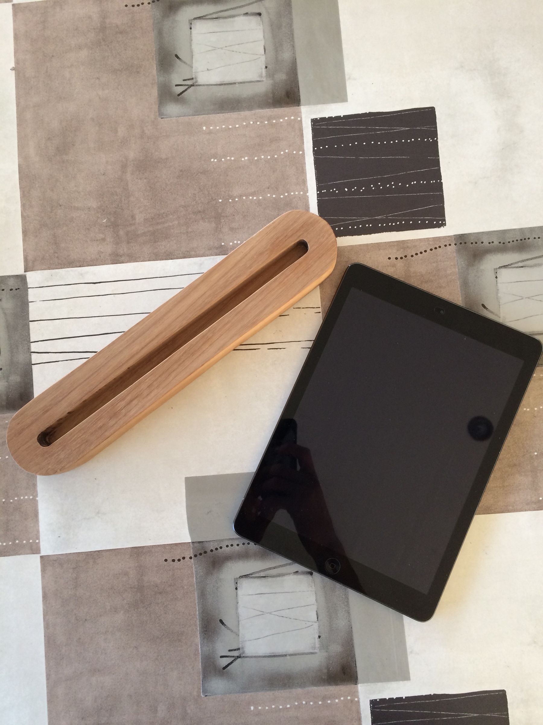 Wooden Tablet Stand : 8 Steps - Instructables
