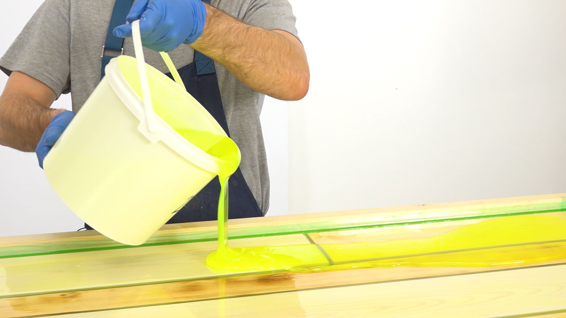 DIY RESIN PLANK TABLE - How to Make Your Own Using GlassCast® 3 Clear ...