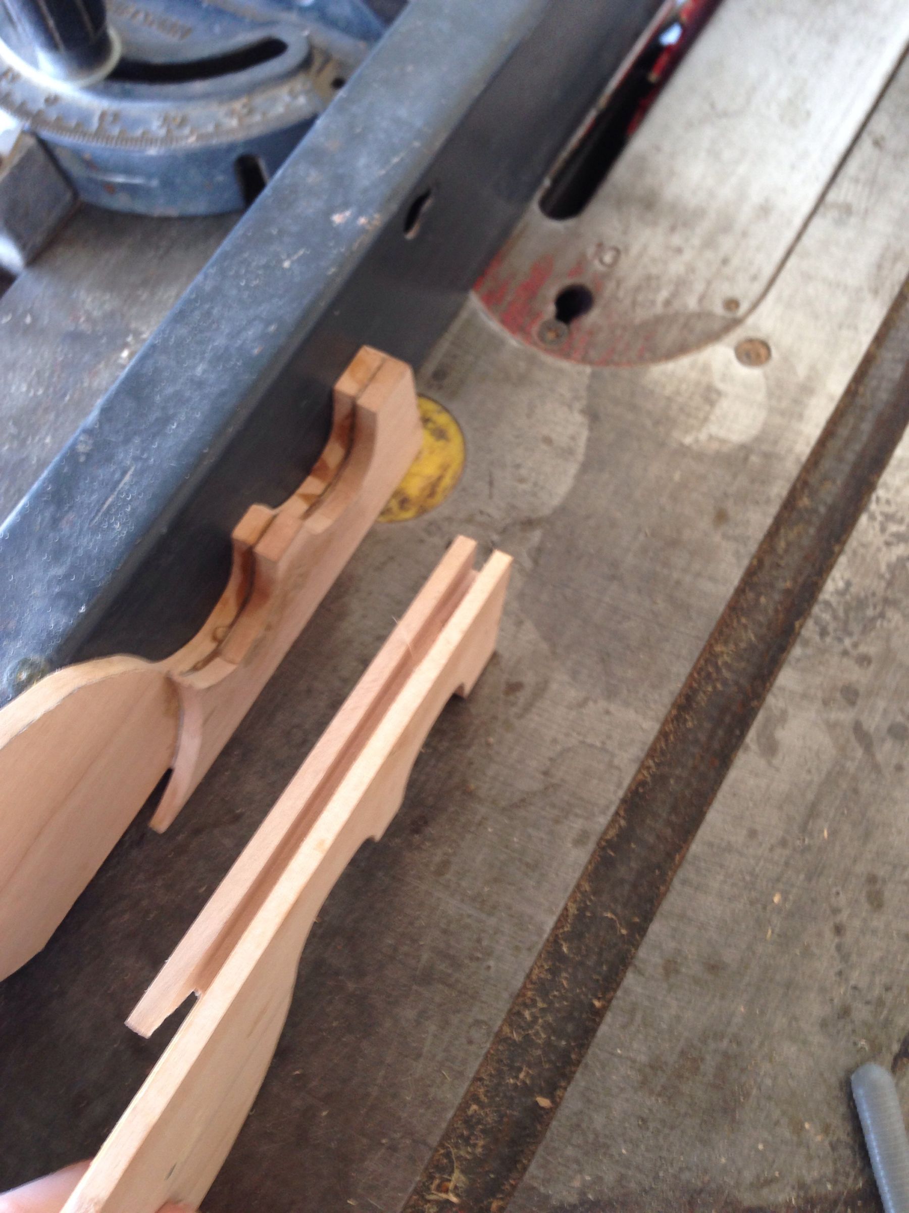 Transforming Pool Cue Rest : 8 Steps (with Pictures) - Instructables